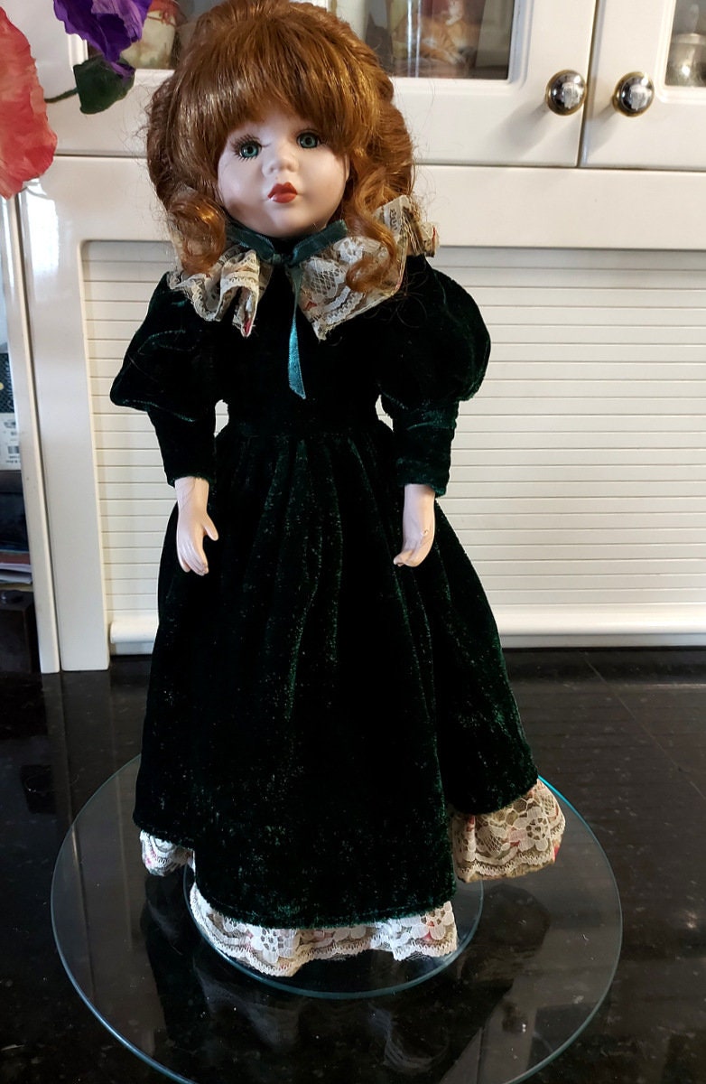 Vintage Porcelain Green Dress Beauty Elegant Doll - Etsy