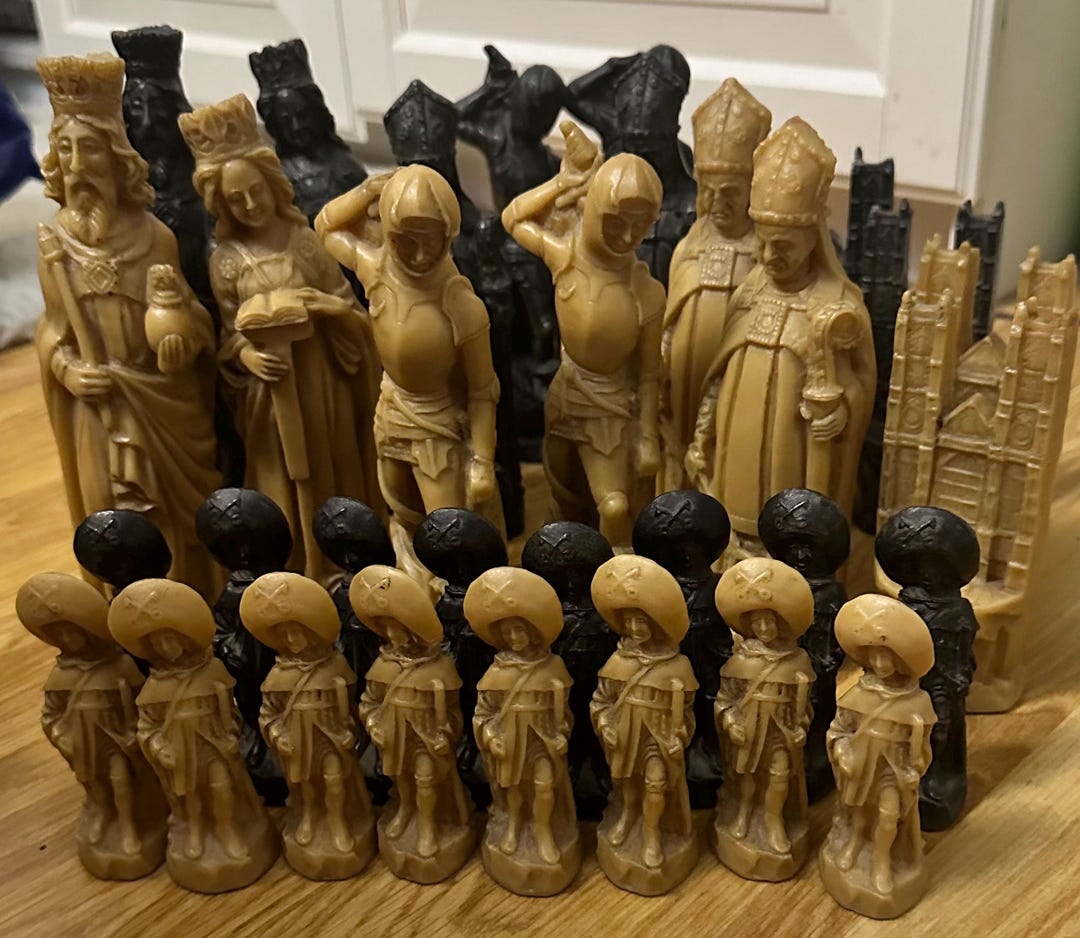 Vintage Westminster Abbey Chess Set - Ideal for Display and Gaming - Etsy