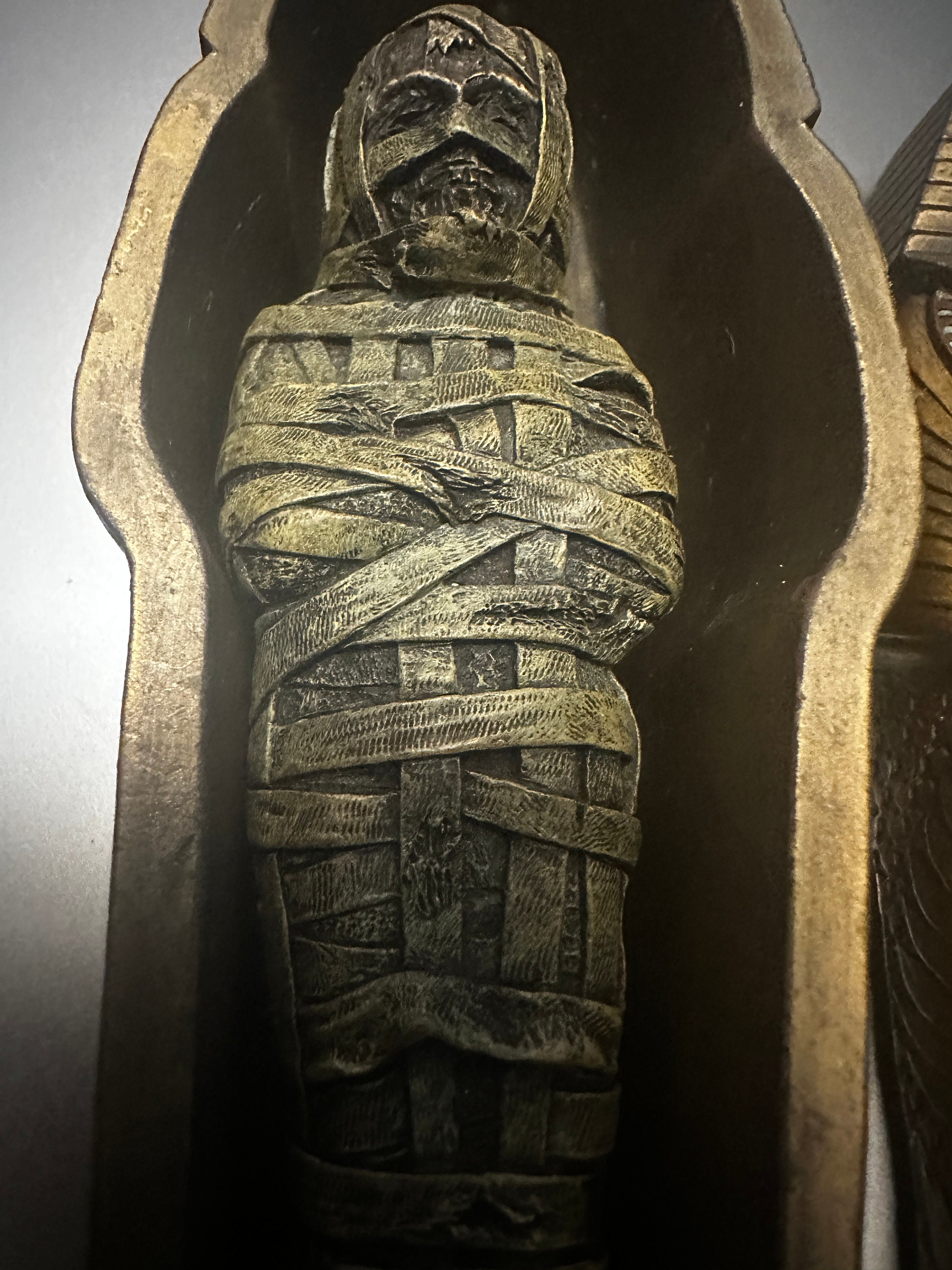 King Tutankhamun Sarcophagus Egyptian Style Model by Veronese 1999 ...