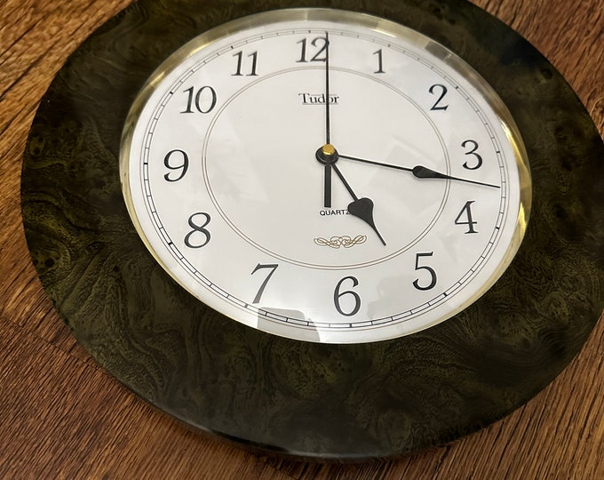 Vintage Tudor Plastic Wall Clock / Wallclock - Etsy