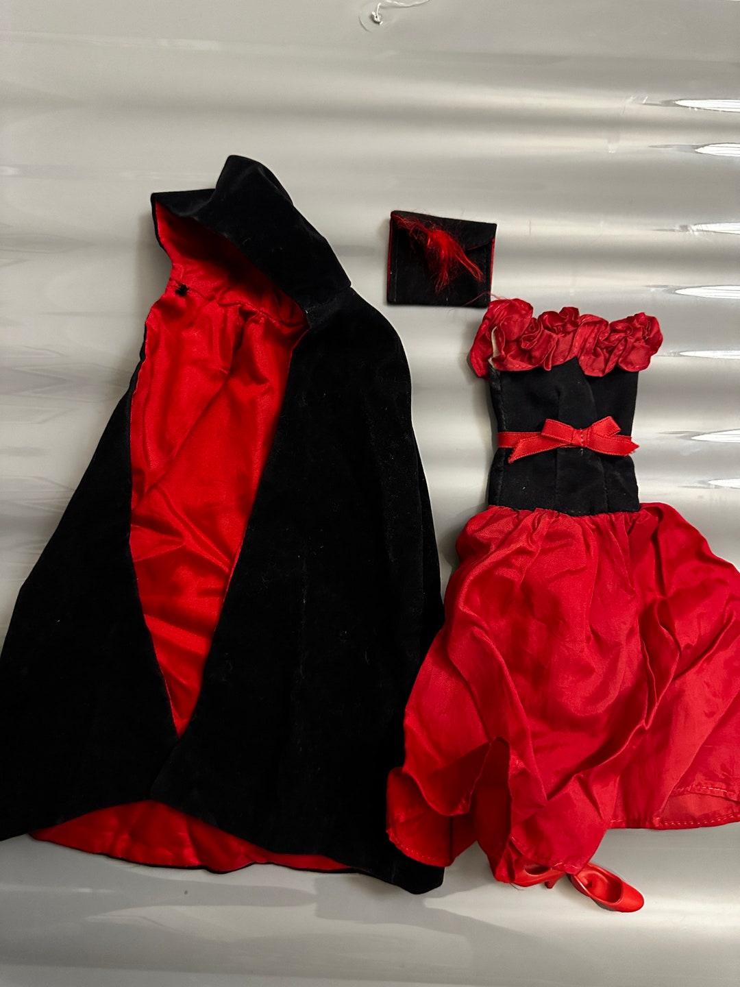 Sindy Vintage Emanuel Scarlet Lady Ballgown, Cape, Bag and Shoes Set ...