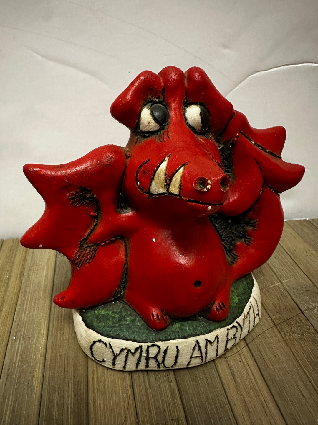 John Hughes Welsh Dragon Groggs Statue / Figurine - Forever Wales ...