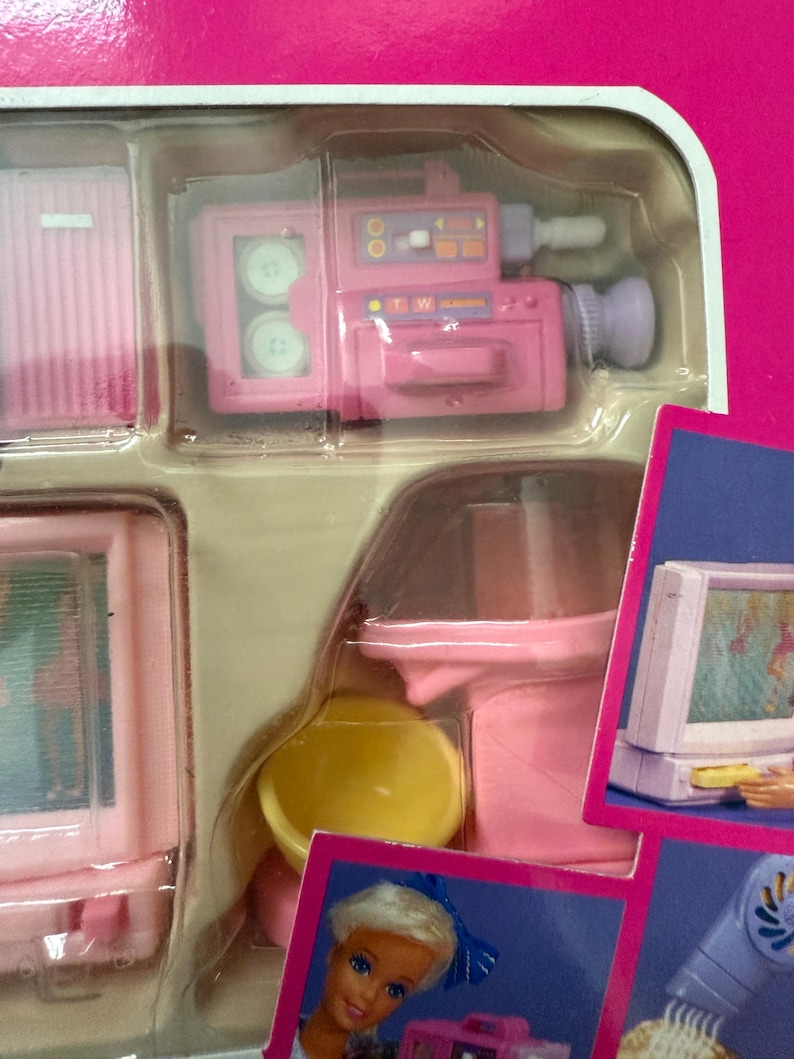 Vintage Magic Moves Barbie Set - Mattel Arch - Camera, Microwave, Mixer ...