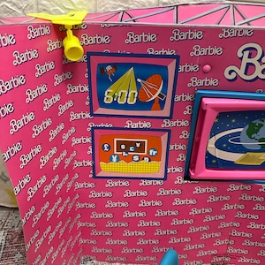 Barbie 6 O’clock News / Newsroom Playset - Vintage 1980s Doll Accessory ...