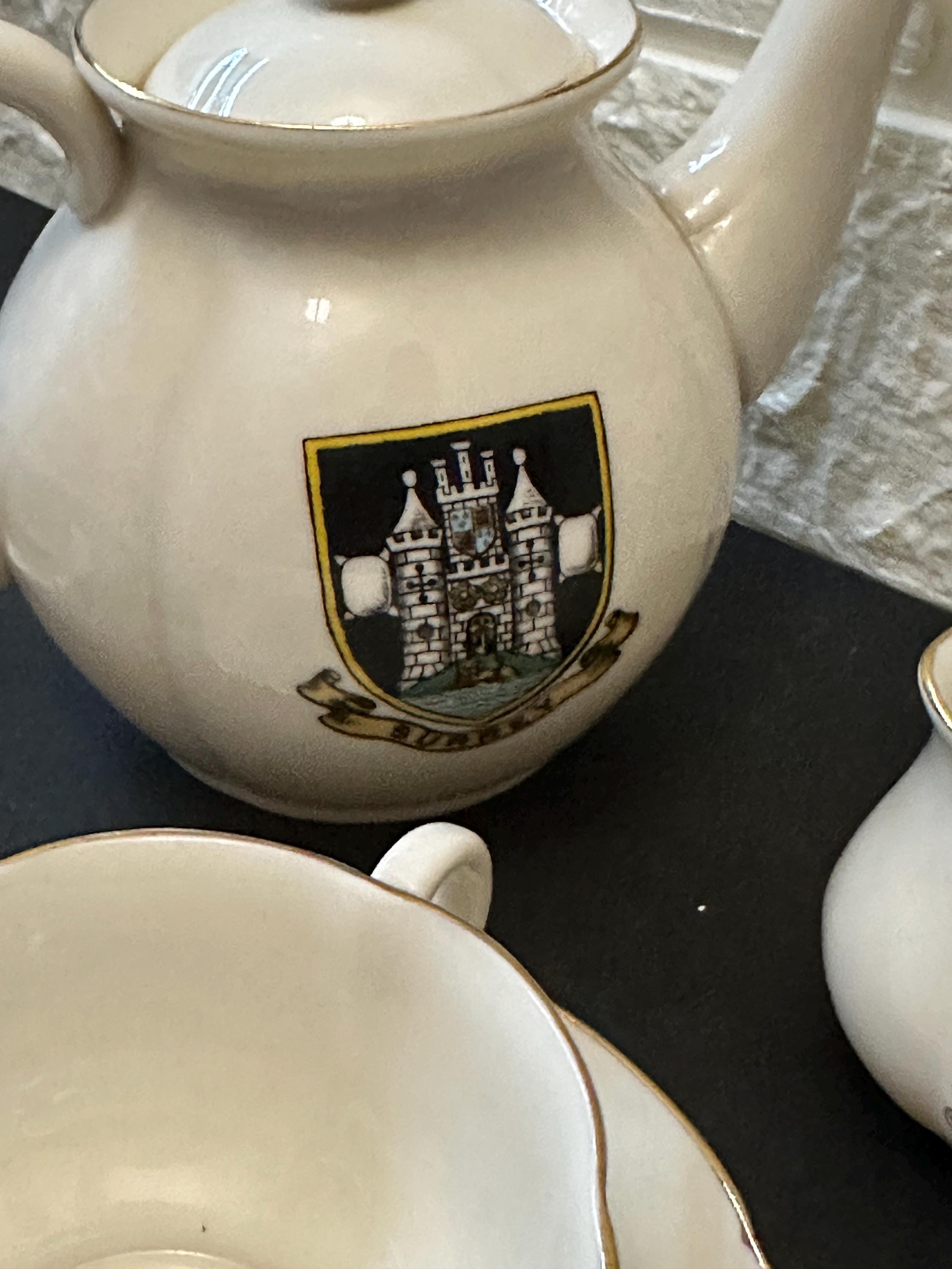 Vintage W H Gross Ancient Manor of Cottingham Park London Crested Small ...