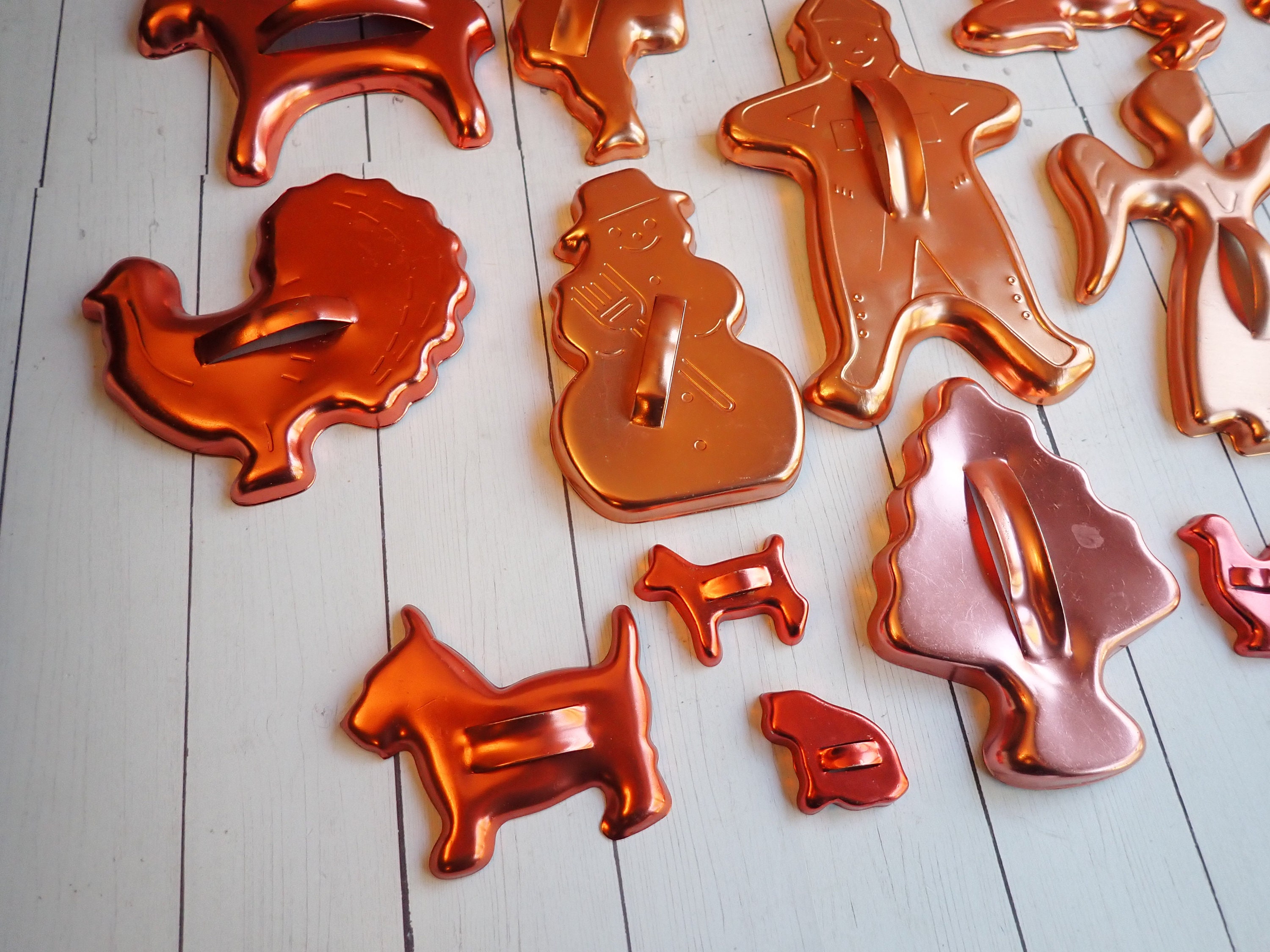 Vintage Aluminum Metal Christmas Cookie Cutters Set of 21 All Different ...