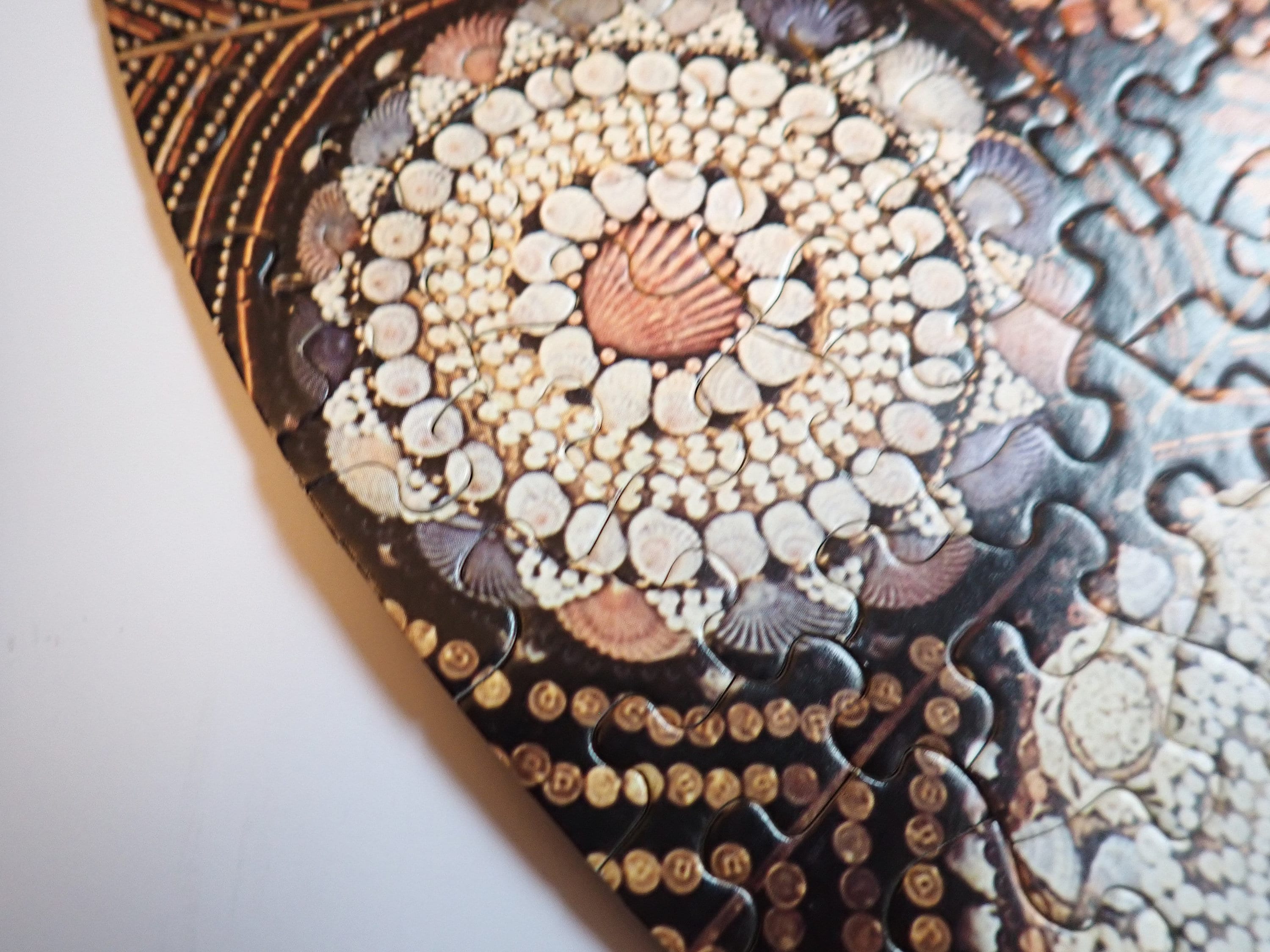 Vintage Springbok Hallmark Sea Shell Symmetry 500 Piece Round Jigsaw ...