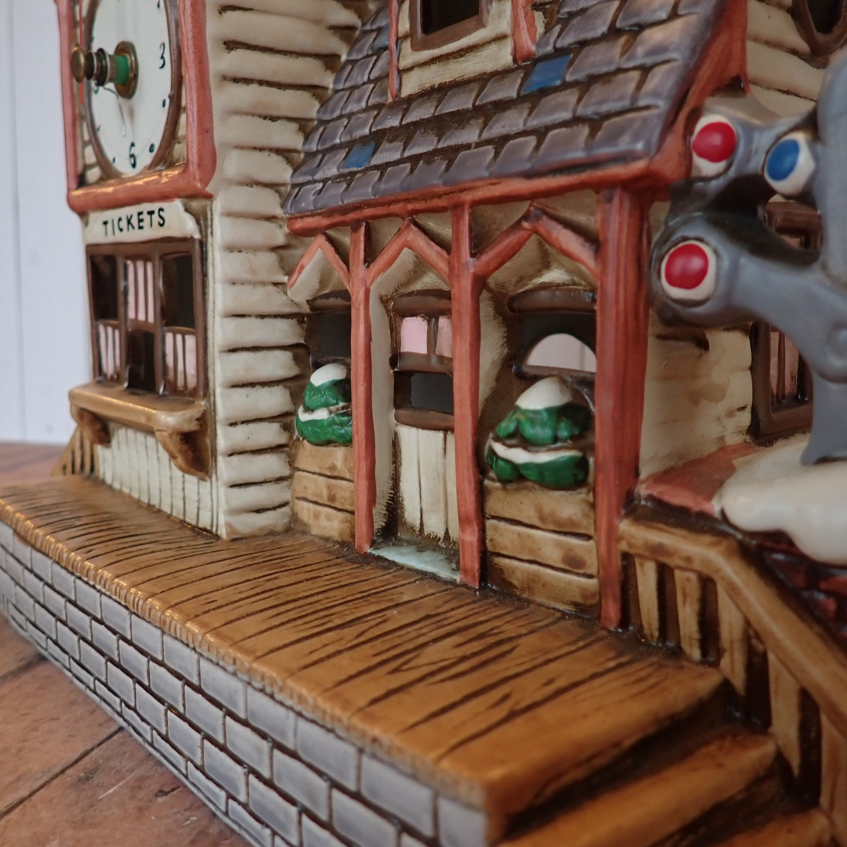 Vintage LEFTON Colonial Village Mulberry Station Train Station ...