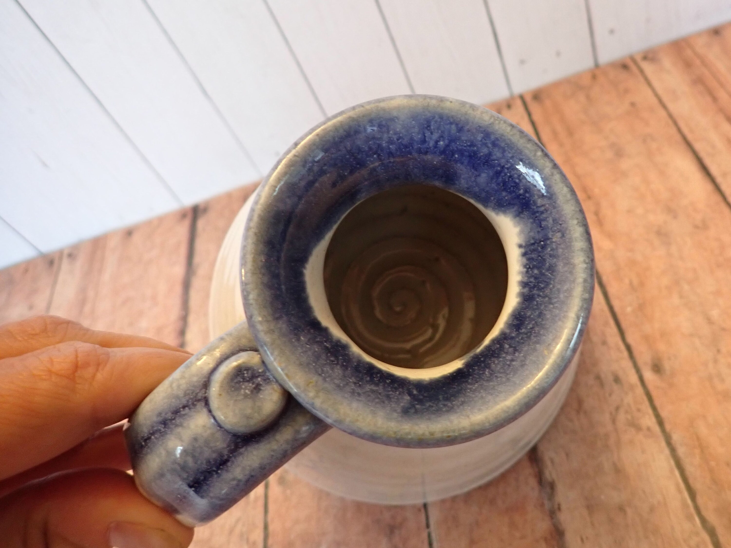 Vintage Wide Base No Spill Ceramic Stoneware Travel Mugs Spill Proof ...