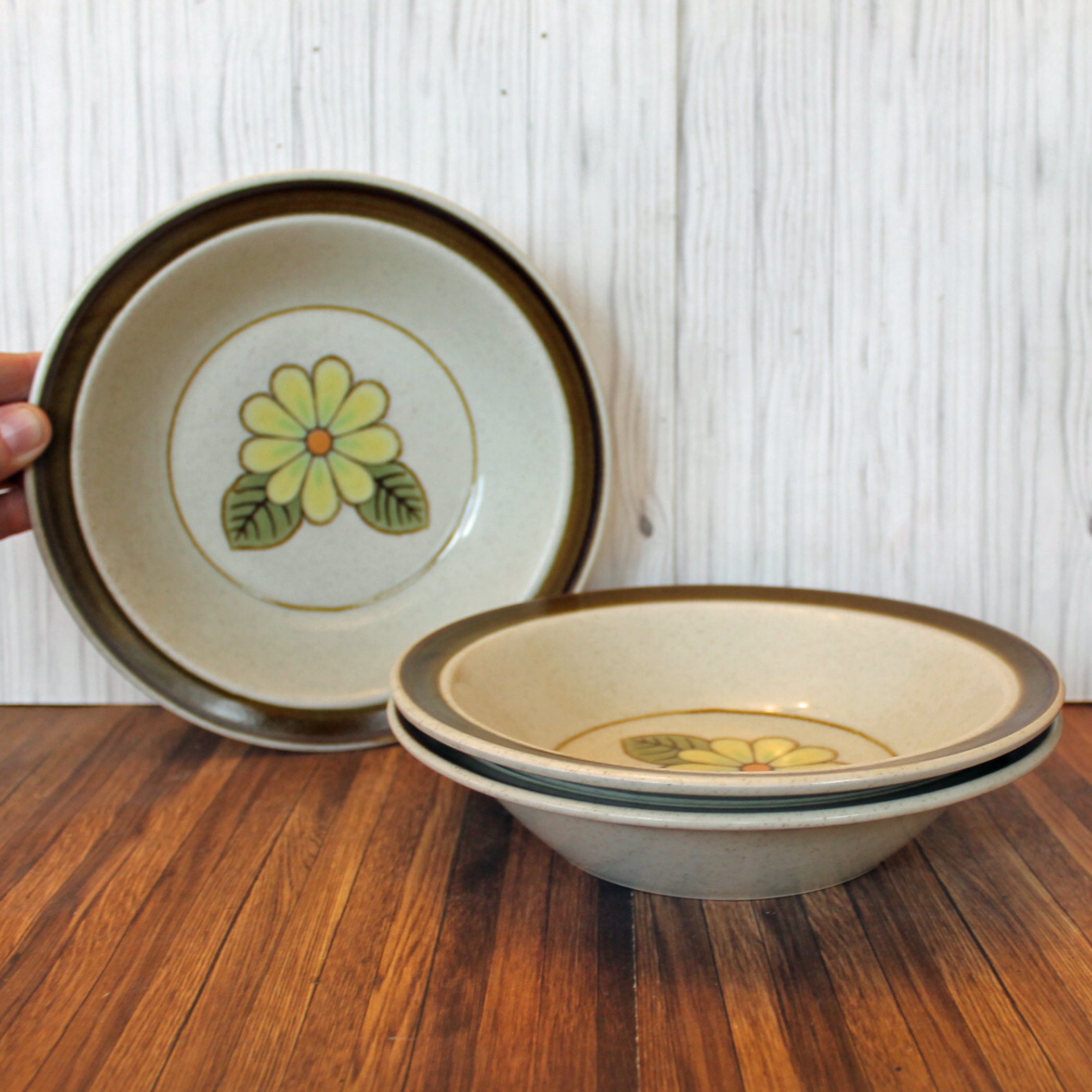 Vintage Premiere Potterskraft LAZY DAISIES Stoneware 7 Soup Cereal Bowl ...