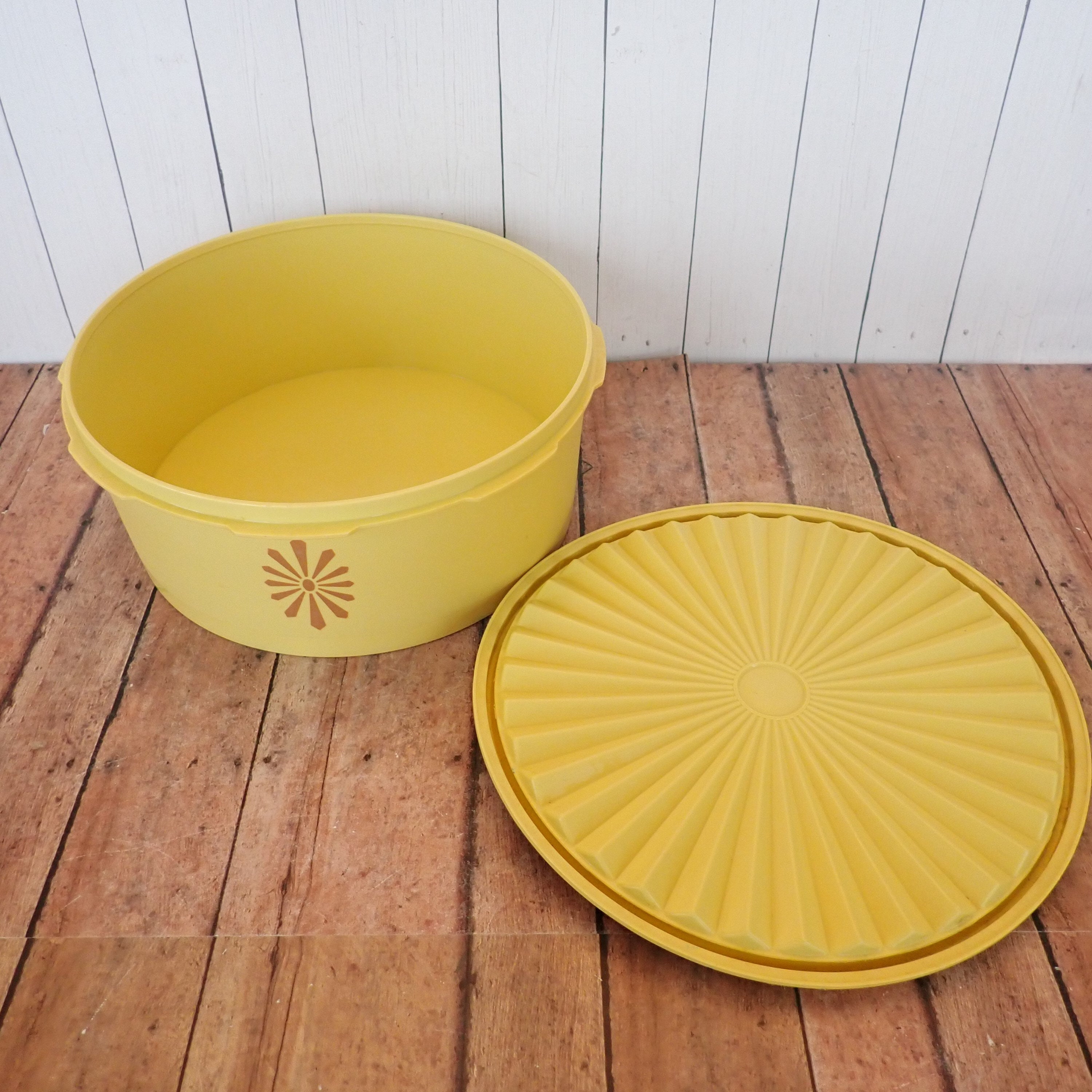 Vintage Tupperware Canister Servalier 1204 Yellow Gold Sunburst ...