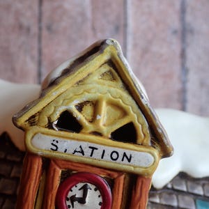 Vintage LEFTON Colonial Village Old Time Station Train Station ...