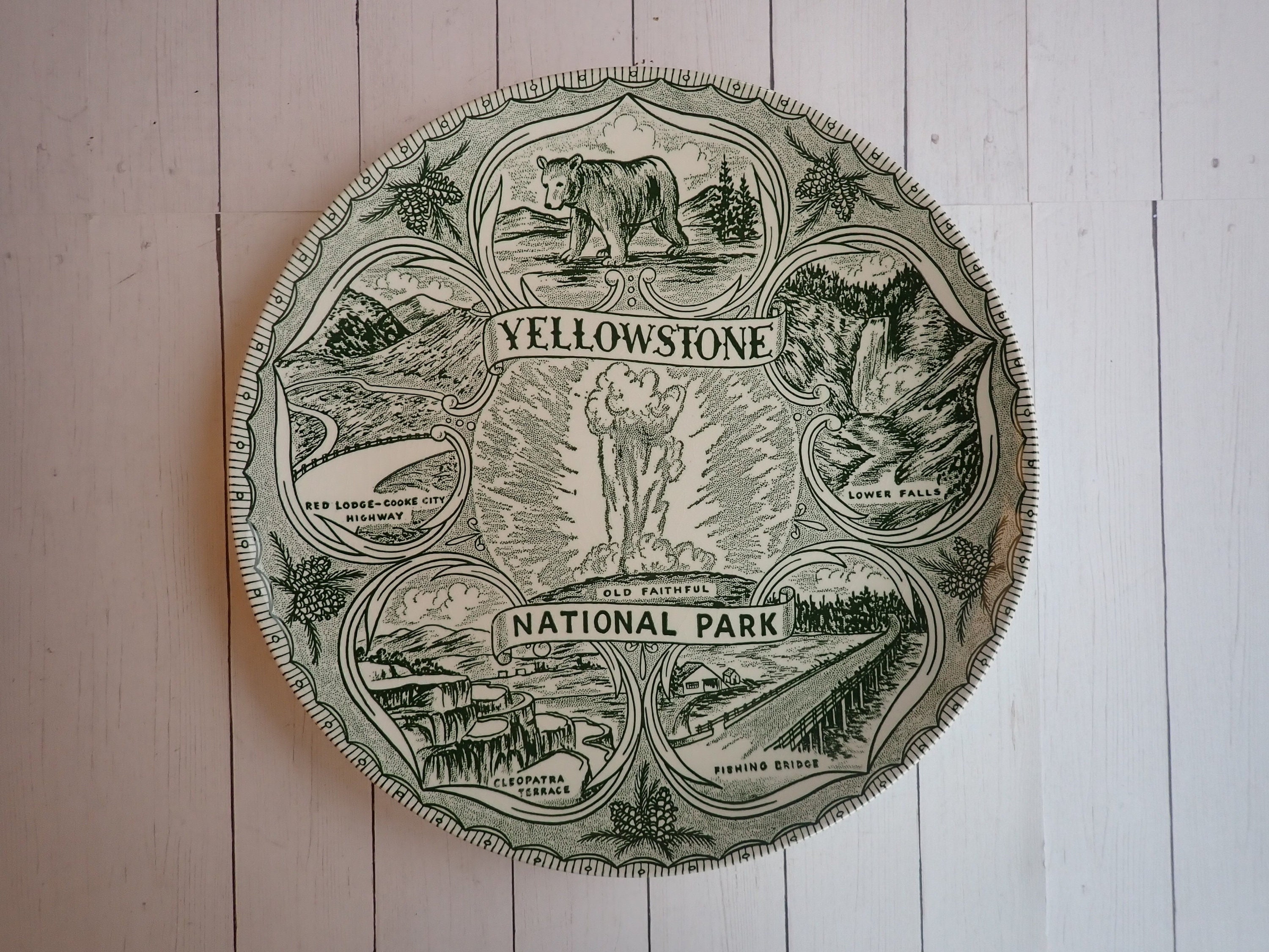 Vintage Yellowstone National Park Souvenir Plate Green and White with ...