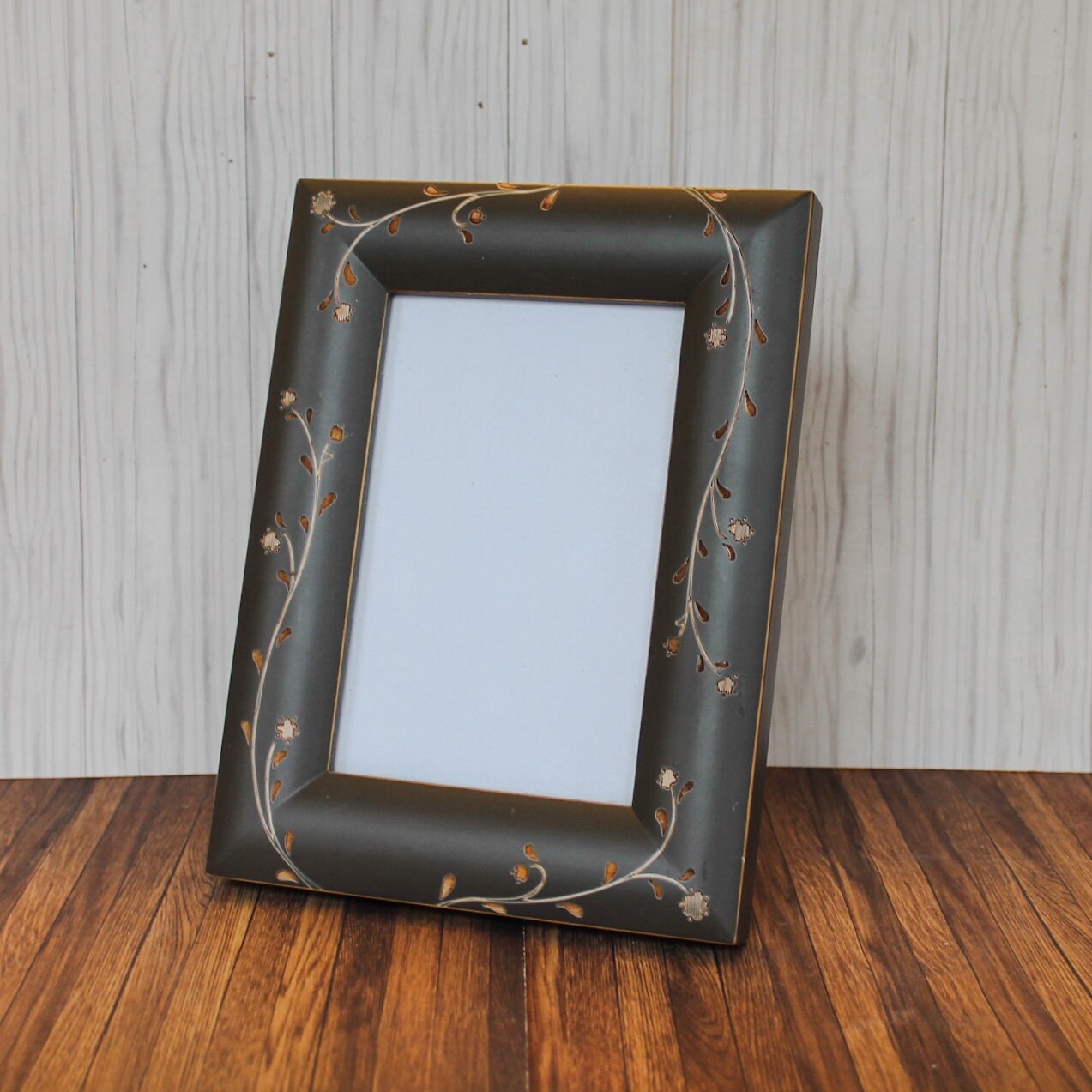 Vintage RARE WOODS 4x6 Picture Photo Frame Gray Taupe Olive Green Wood ...