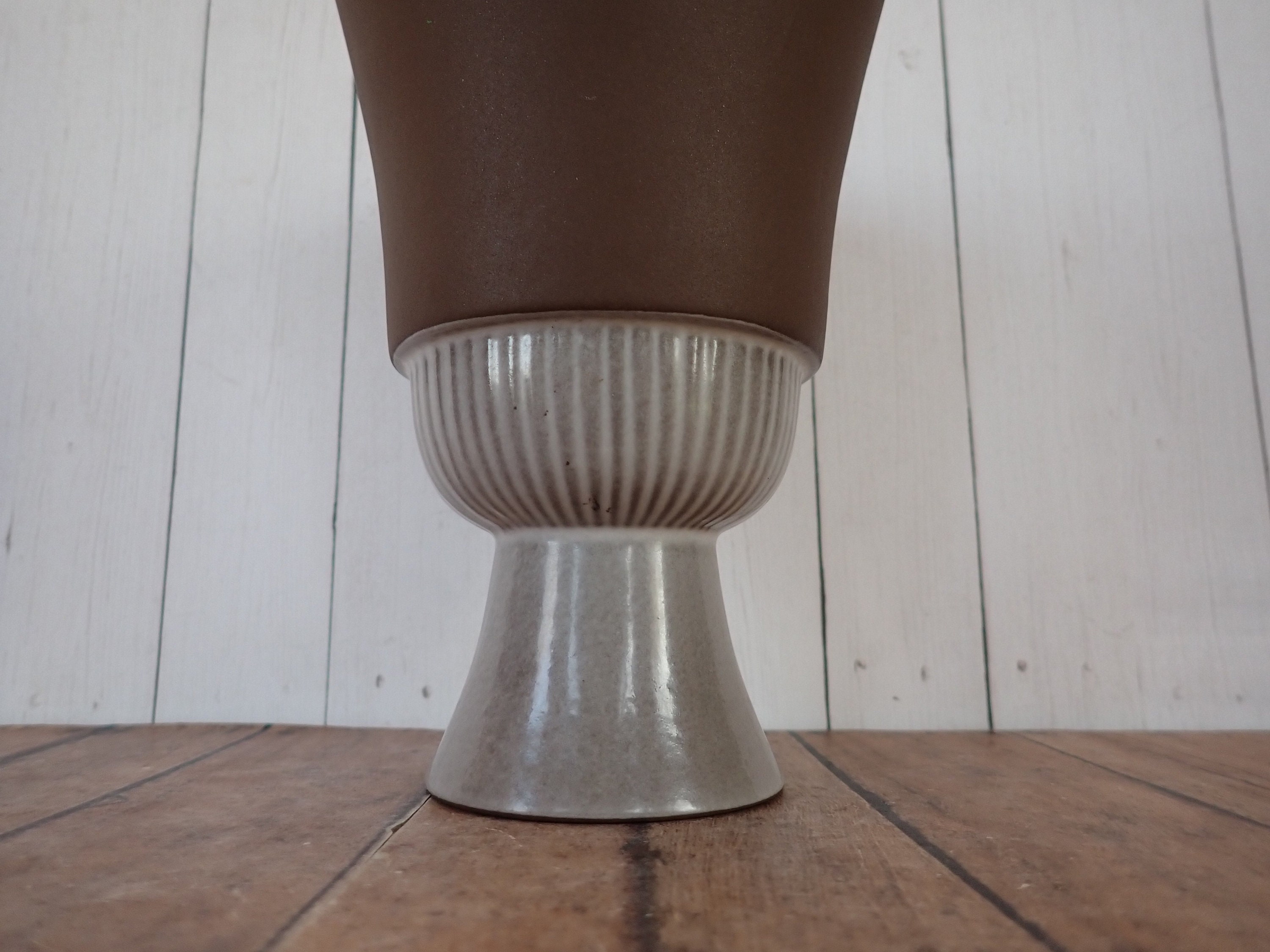 Vintage Red Wing Gray and Brown Modern Vase 875 Mid Century Modern AS ...