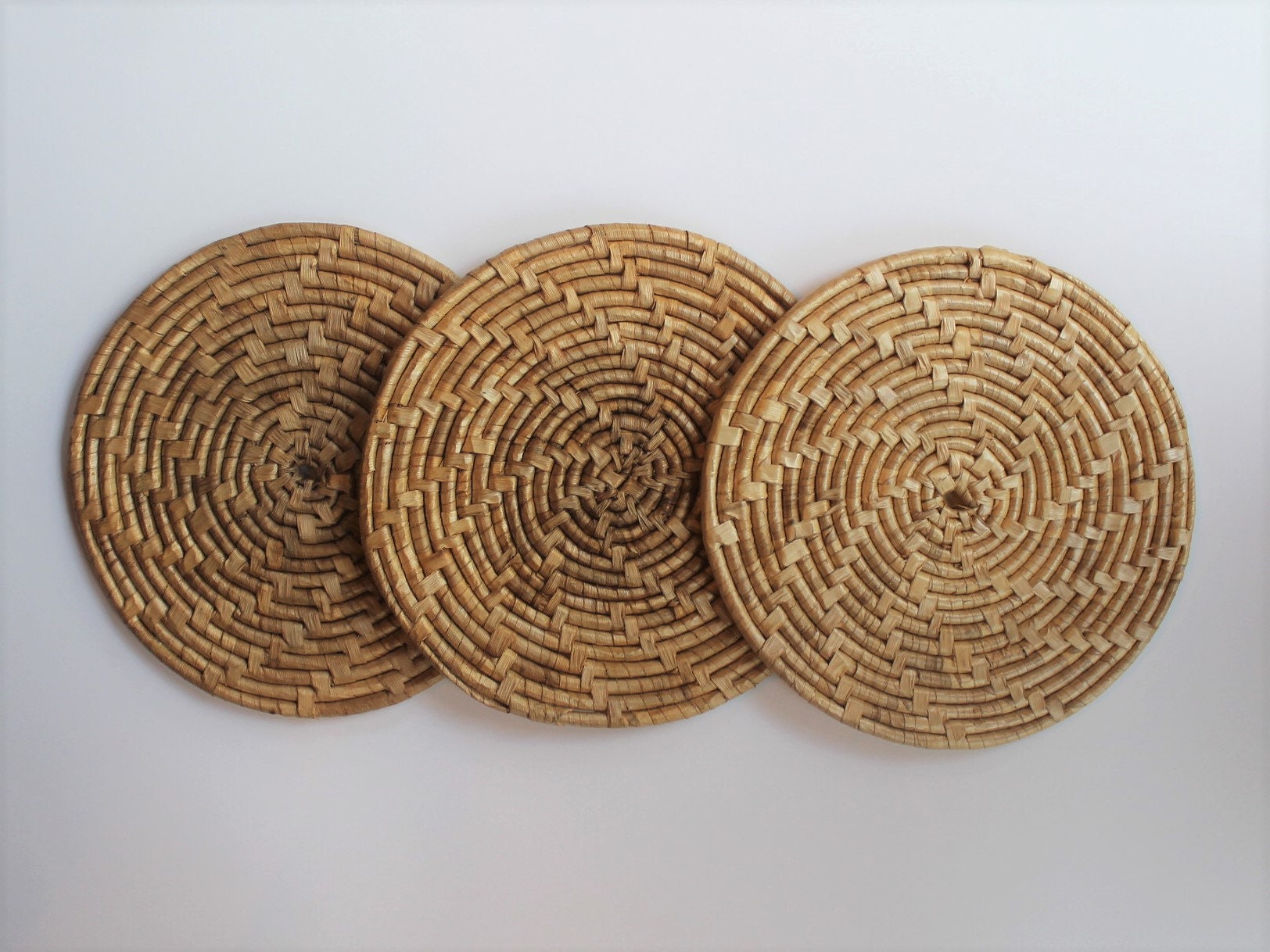 Vintage Wicker Rooster Chicken Trivet Set Wall Hanging