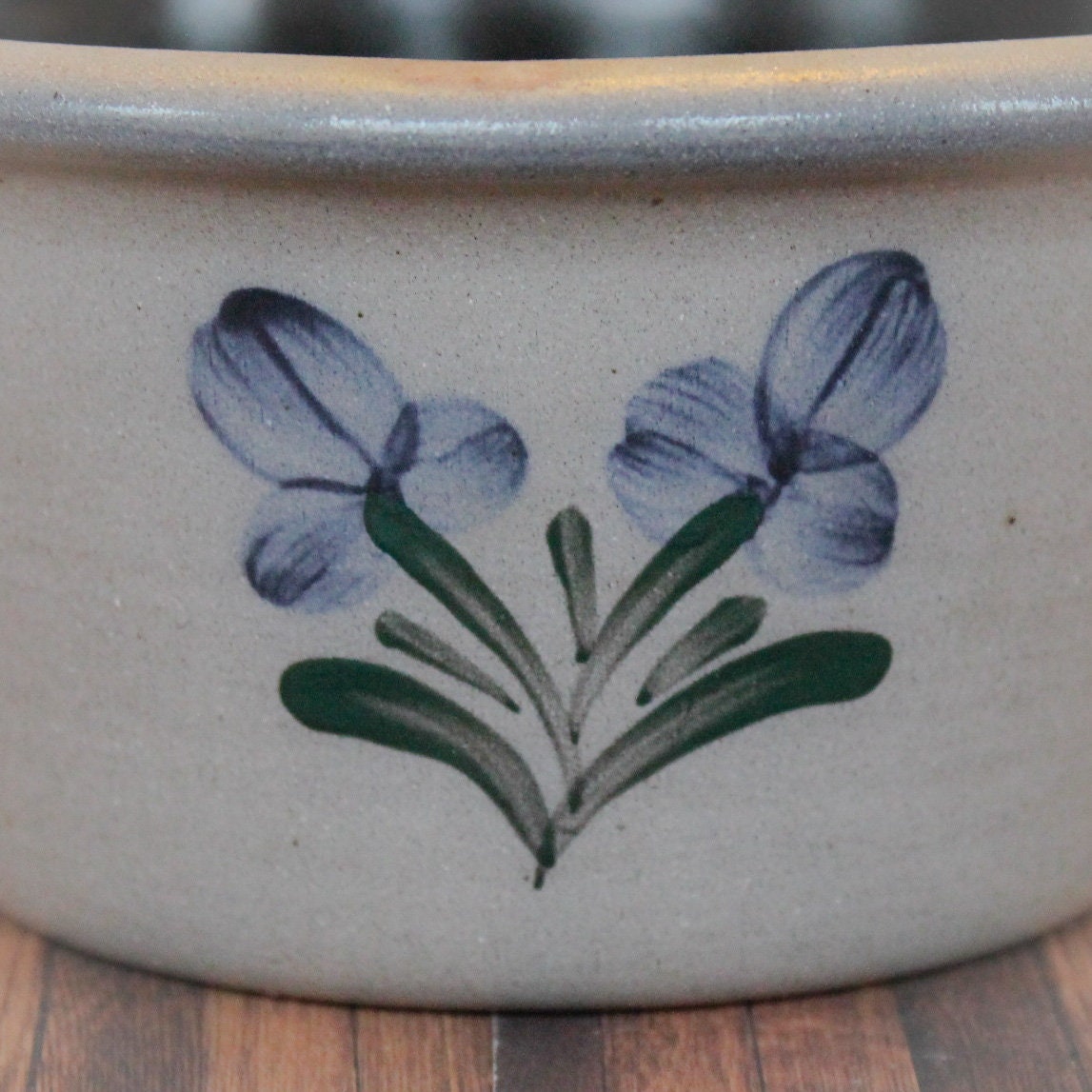 Vintage ROWE POTTERY WORKS Stoneware Bowl 1996 Gray with Blue Flower ...