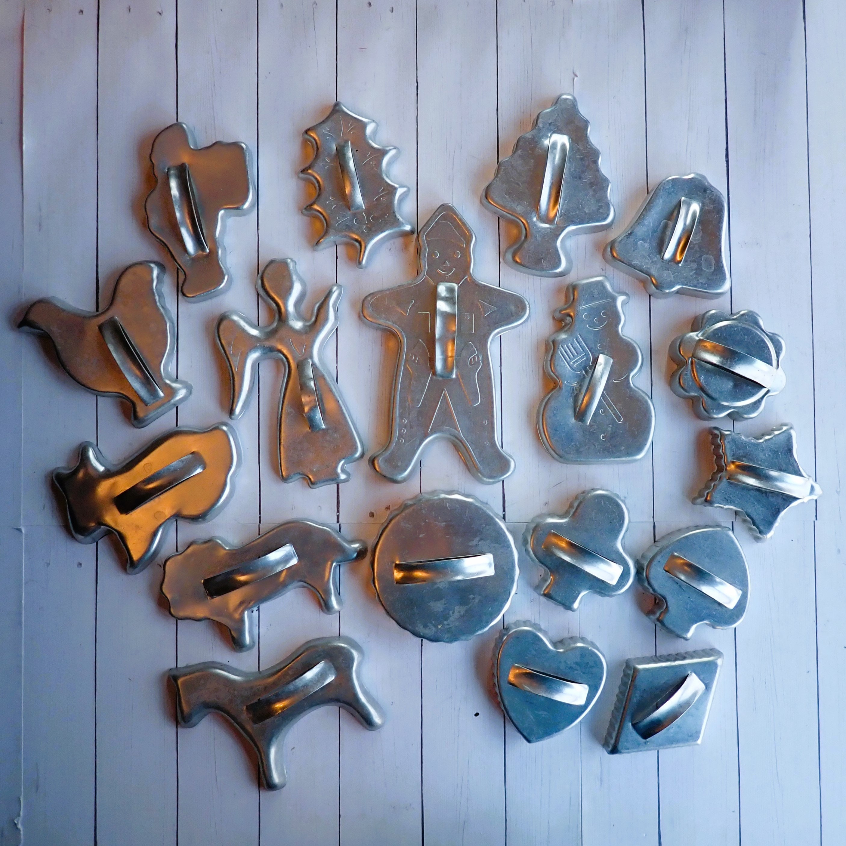 Vintage Metal Christmas Cookie Cutters Set of 18 All Different Shapes ...
