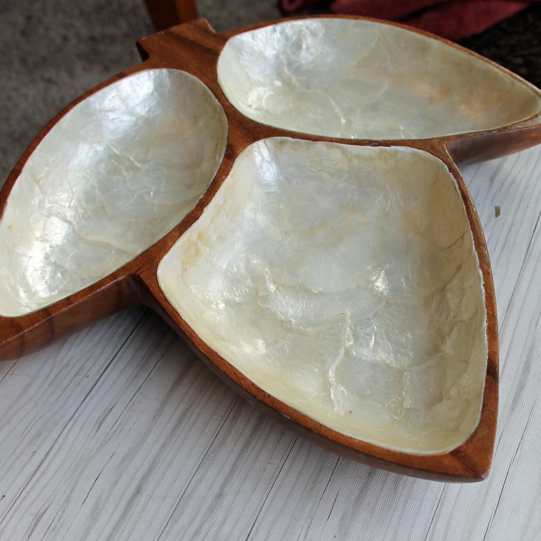 Vintage Wooden Leaf Shaped Bowl with White Shell Inlay Snack Nut Candy ...