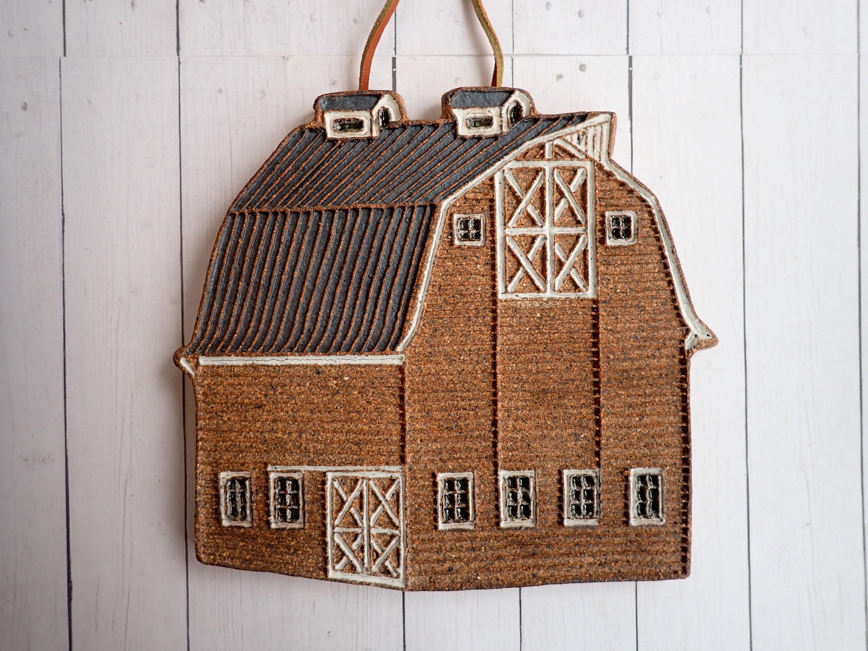 Vintage Victoria Littlejohn Stoneware Barn Farm Trivet Tile Plaque Wall ...