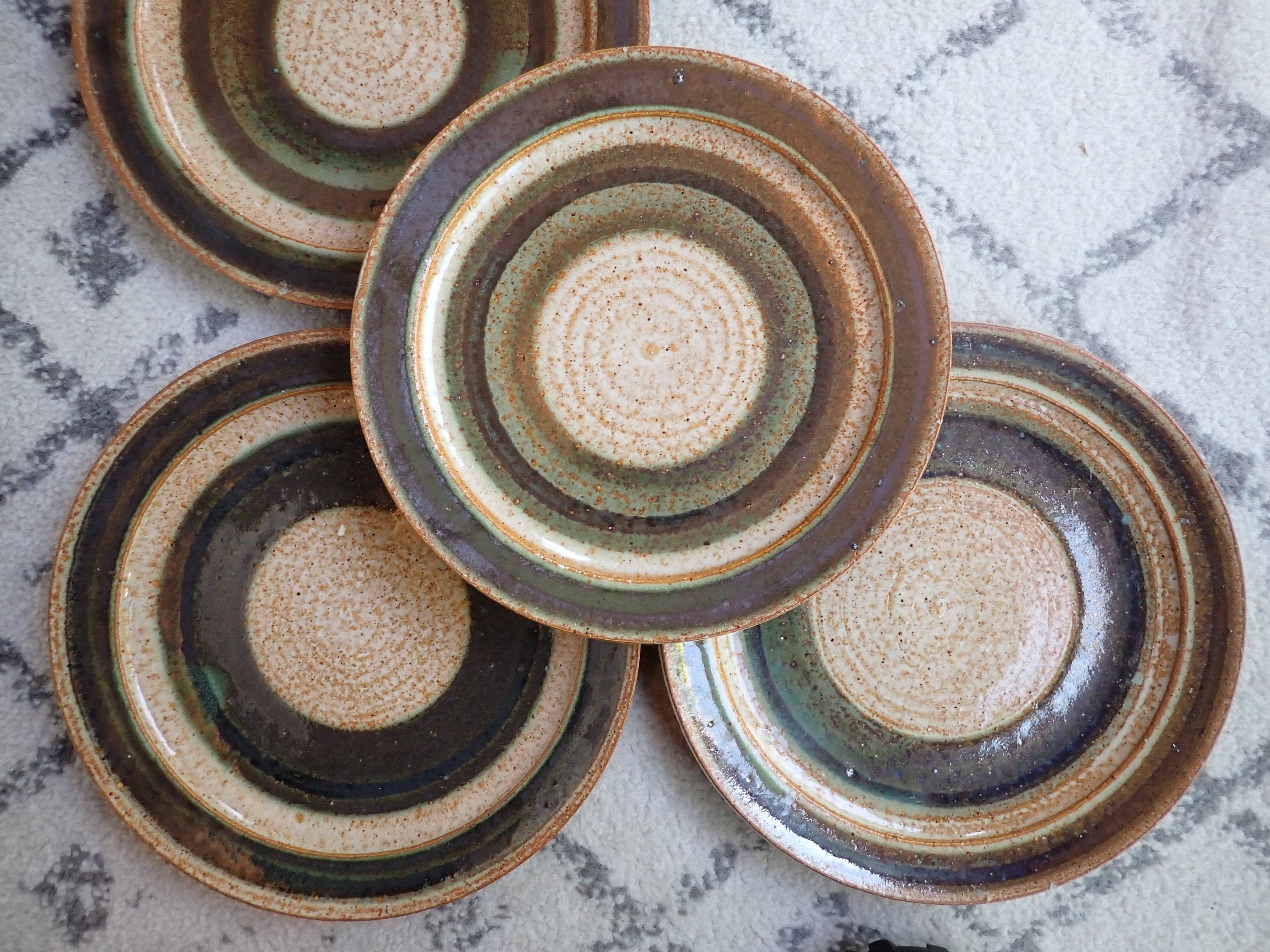 Vintage Stoneware Pottery Plates Set of 4 Brown and Green with Circle ...
