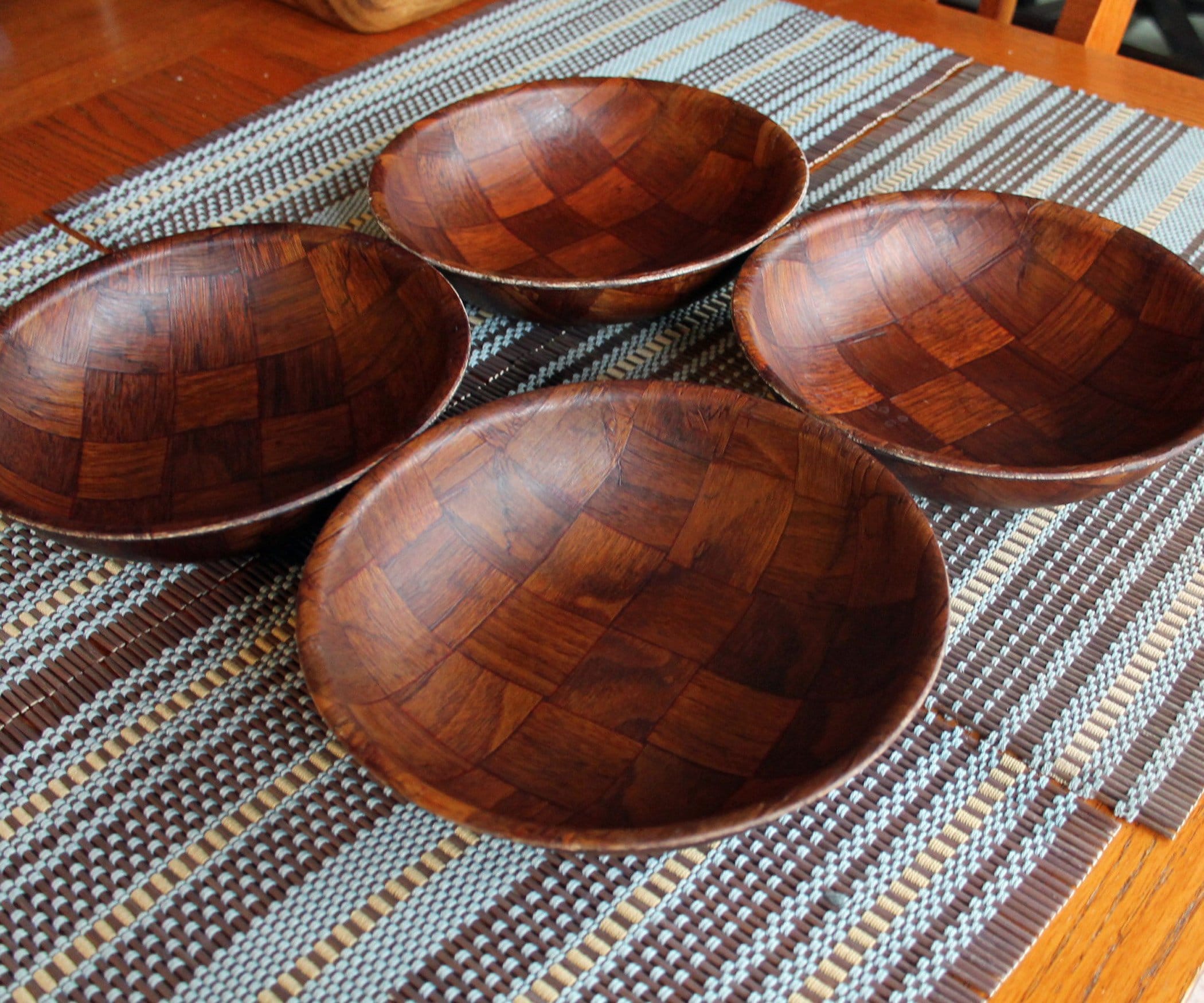 Vintage Plastic Faux Wood WEAVEWOOD Bowl Set of 4 Serving Salad Bowls ...