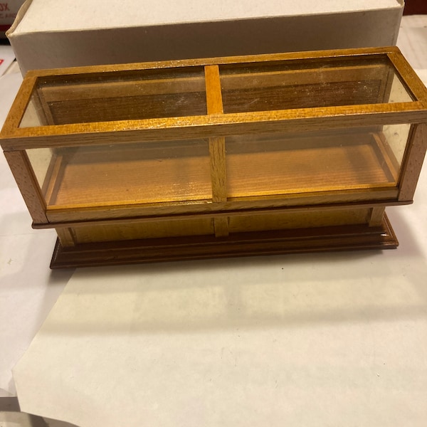 Dollhouse Display - Etsy