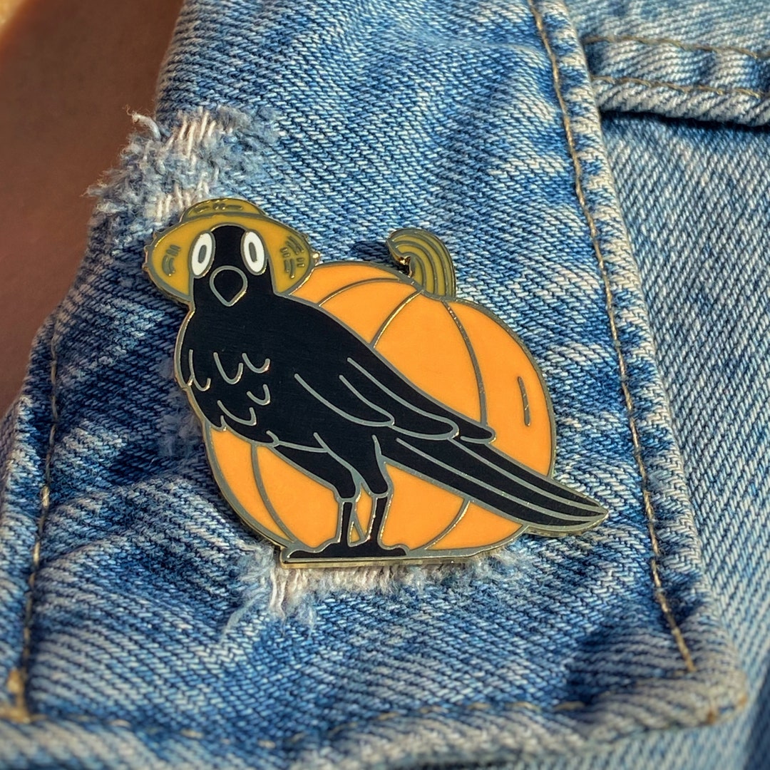 Traveling Crow Enamel Pin - Etsy