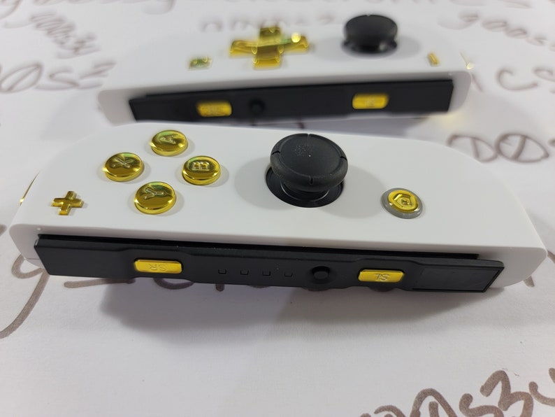 New Nintendo Switch Custom White DPAD Joycons With Gold - Etsy