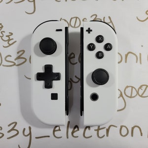 New Nintendo Switch Custom White DPAD Joycons and Backplate - Etsy