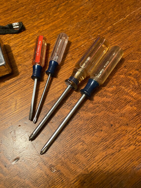 Very Small Phillips Screwdrivers Set