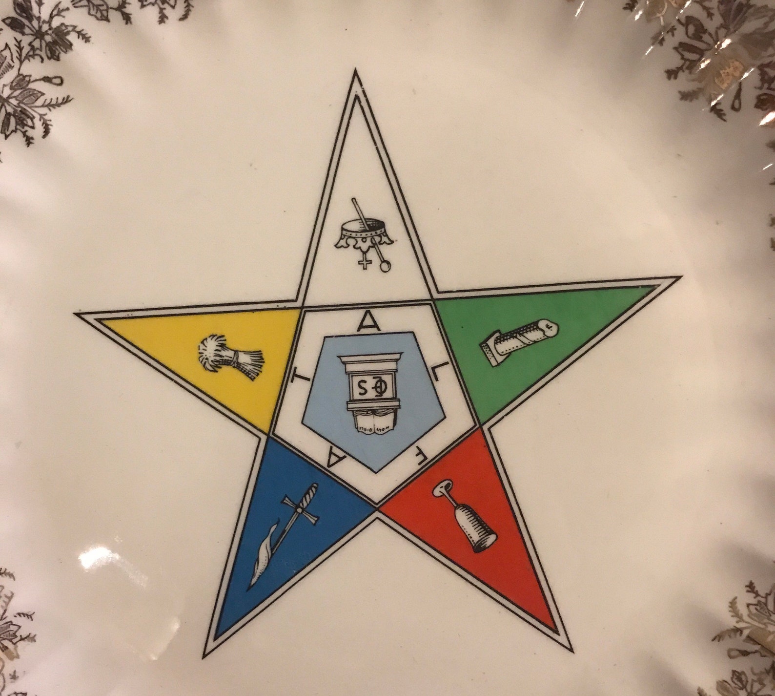 Lovely Vintage Eastern Star 10 Plate with Gold Trim | Etsy