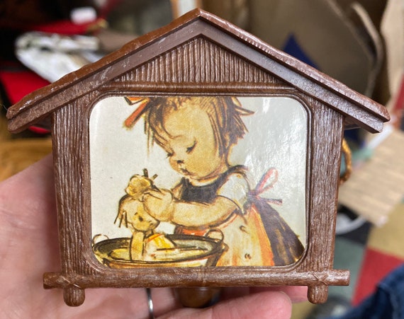 Vintage Plastic Pull String Music Box Hummel Style Girl - Etsy