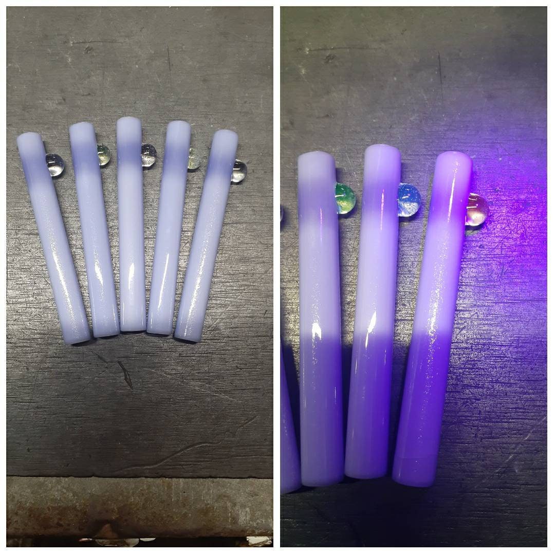 PURPLE Glass Blown One Hitter With UV Color Anti Roll Dot (please Read ...