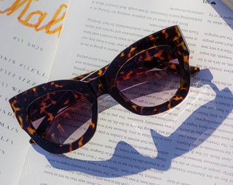 Tortoise Shell Thick Framed Chunky Cat Eye Sunglasses - Etsy