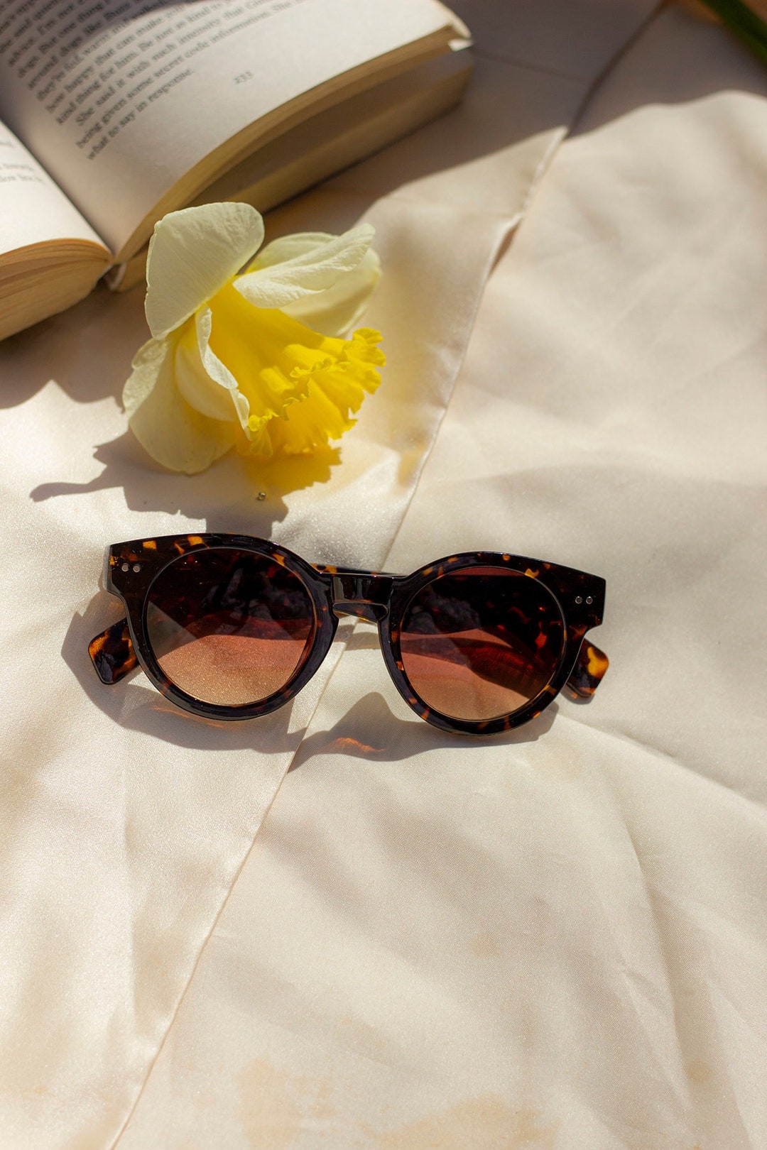 Gloss Tortoise Shell Chunky Round Sunglasses - Etsy