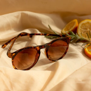 Tortoise Shell Classic Round Sunglasses - Etsy