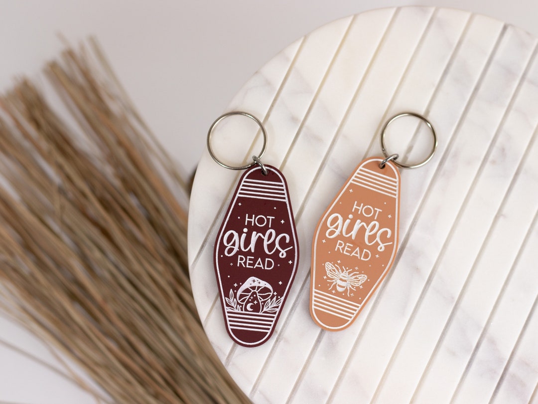Hot Girls Read Retro Keychains | Vintage Motel Keychain | Funny ...