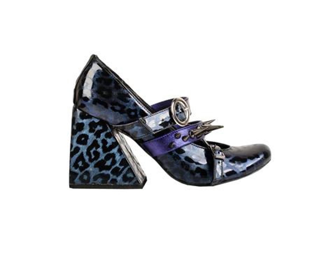 GRACE KELLY Patent Leather Heels With Studs in Blue Leopard Print BLUE ...
