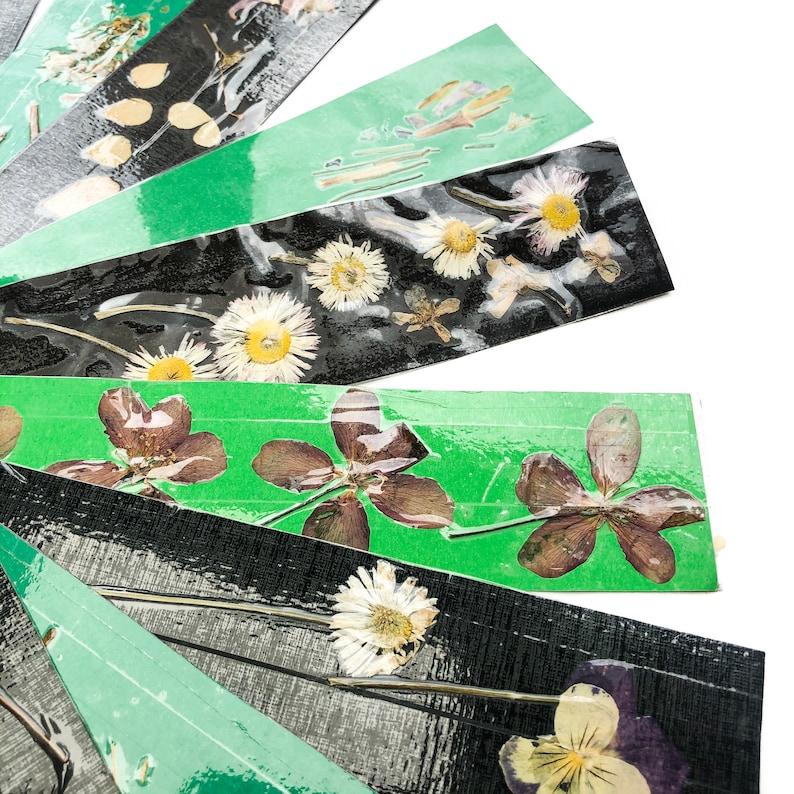Black & Green Set of PRESSED FLOWER BOOKMARKS // Set of Four - Etsy