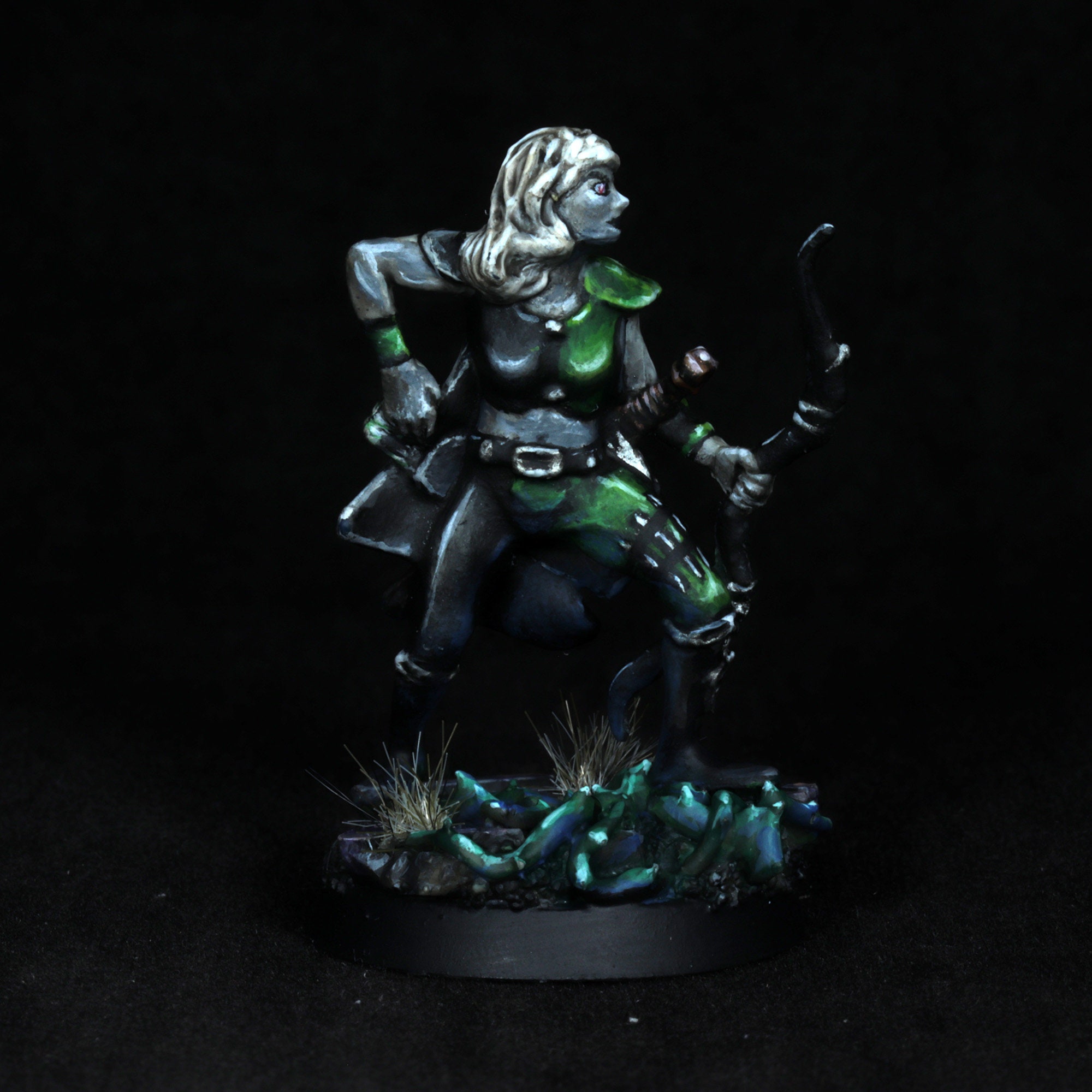 Painted Female Half Drow Miniature,paint D&D Half-drow Miniature ...