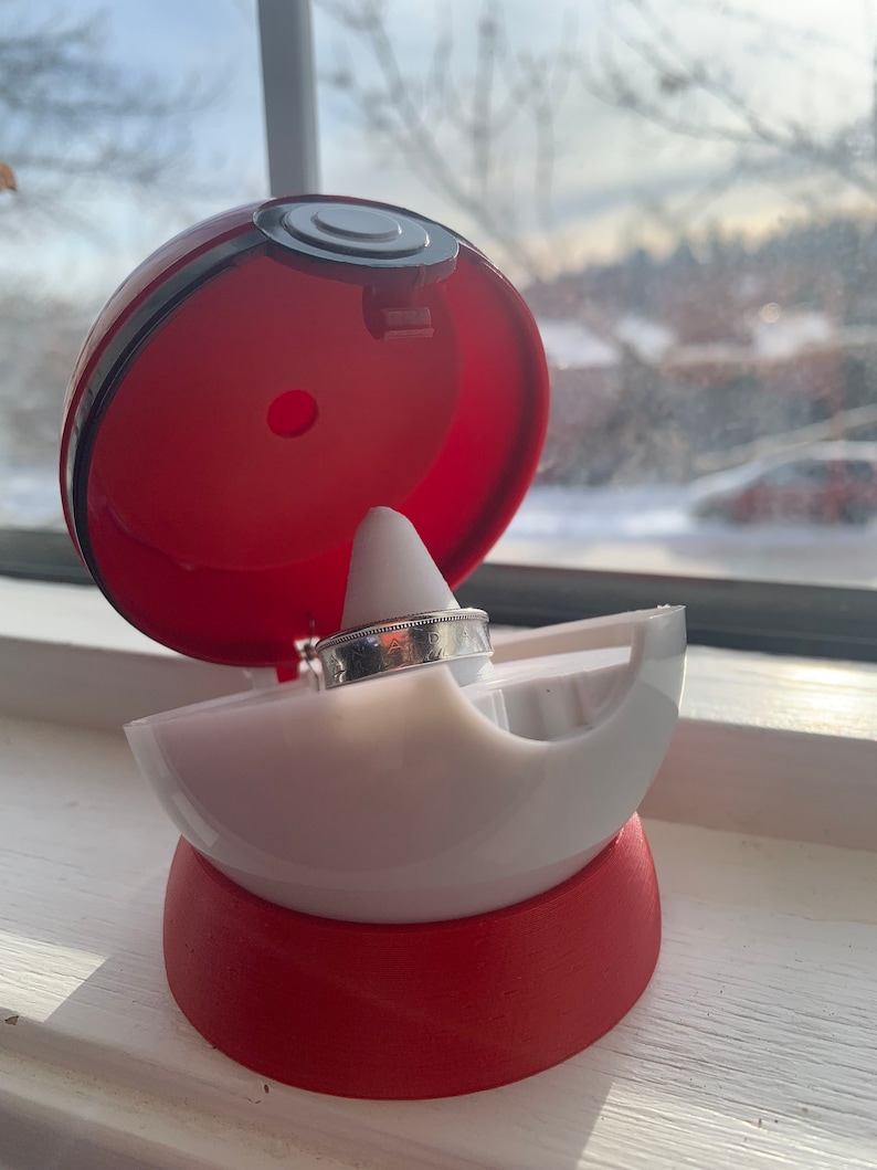Pokeball Proposal / Wedding Ring Holde 3D Printed | Etsy