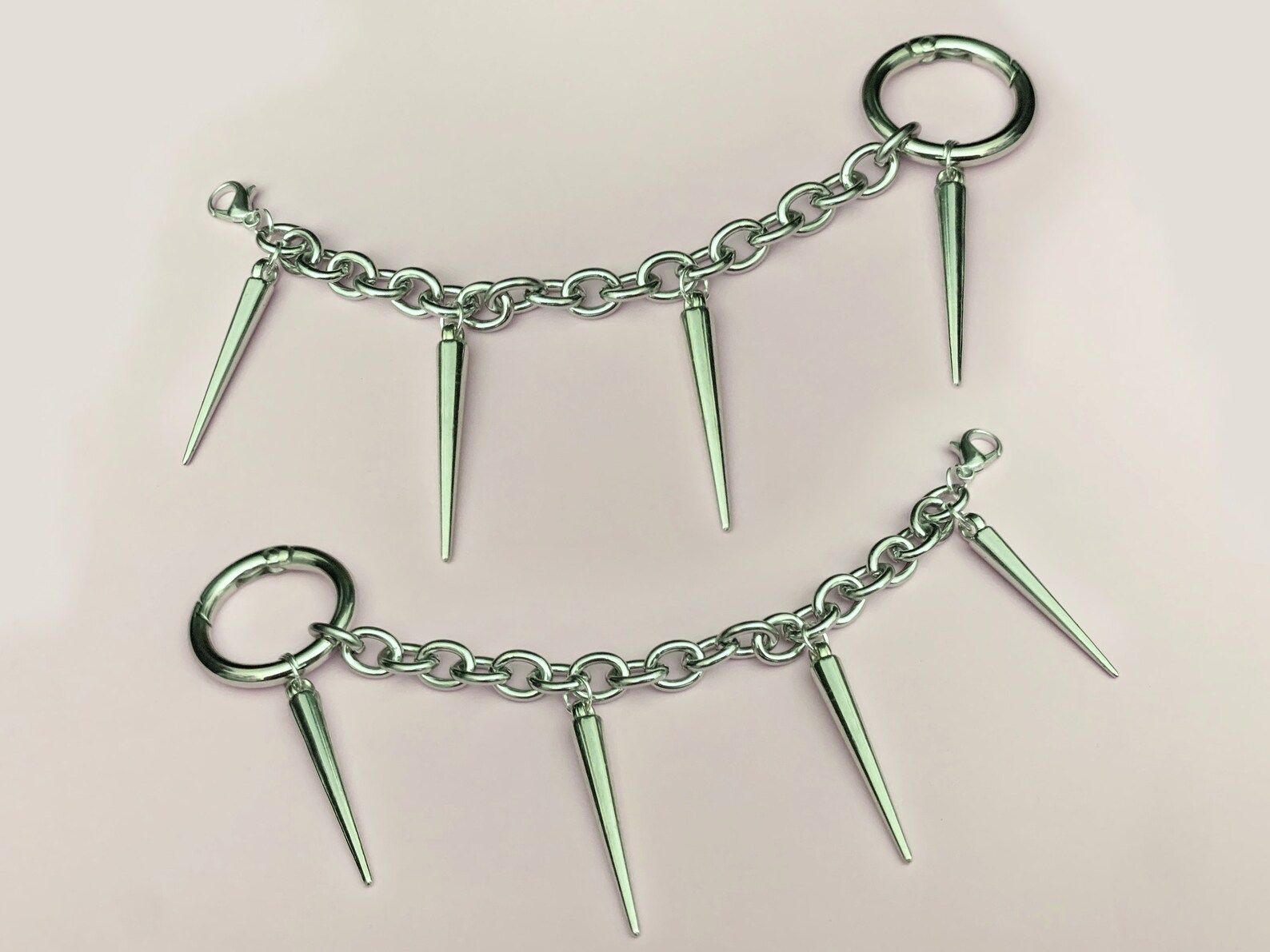 SPIKE BOOT CHAIN Charms, Hardware Grunge Charms, Shoe Accessories, Boot ...