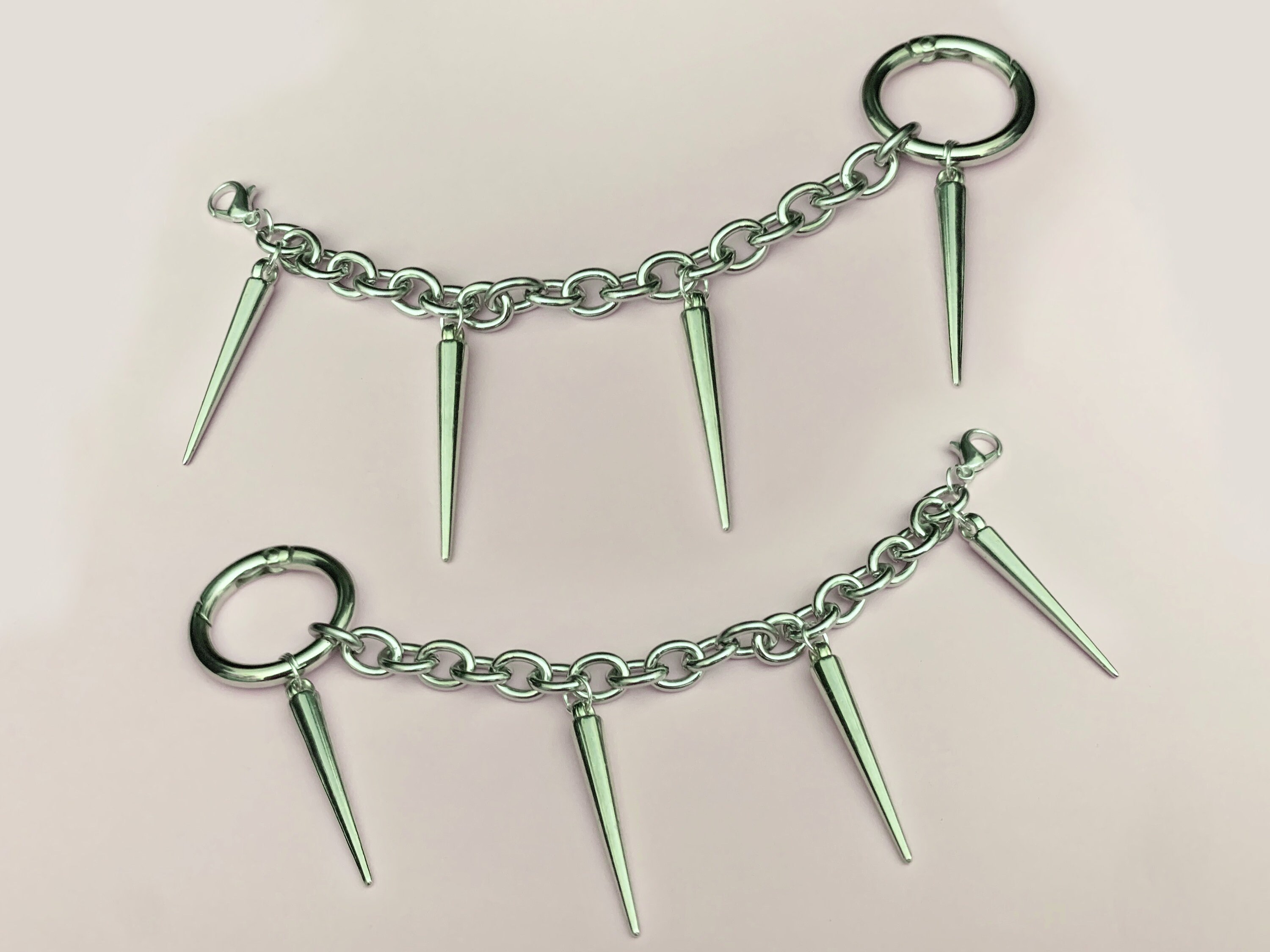 SPIKE BOOT CHAIN Charms, Hardware Grunge Charms, Shoe Accessories, Boot ...