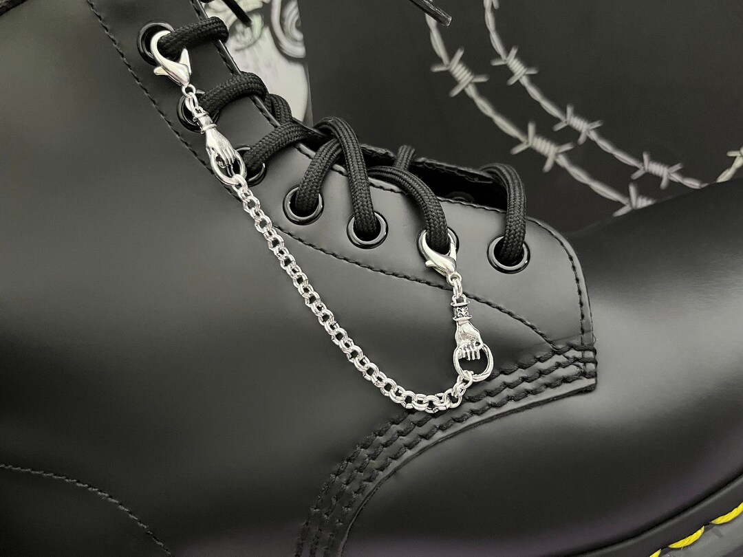 SHOELACE HAND CHAIN, Shoelace Charms, Chainmail Shoe Accessories ...