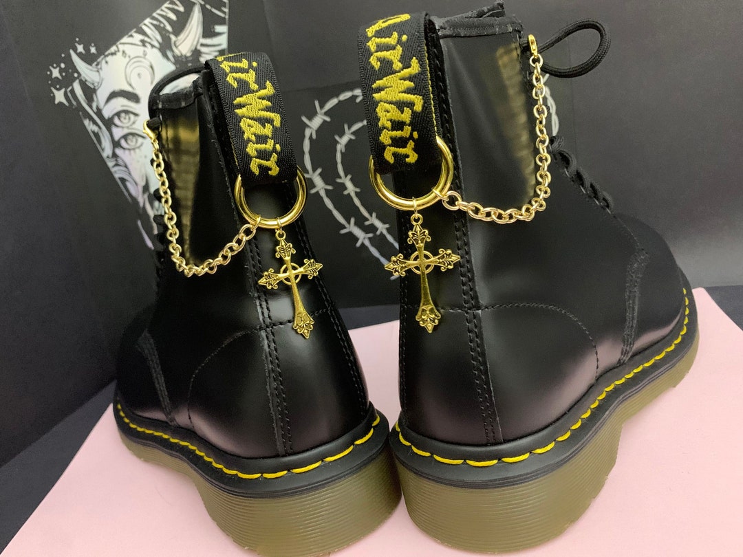 GOTHIC CROSS GOLD O Ring Boot Chains Charm, Hardware Grunge Charms ...
