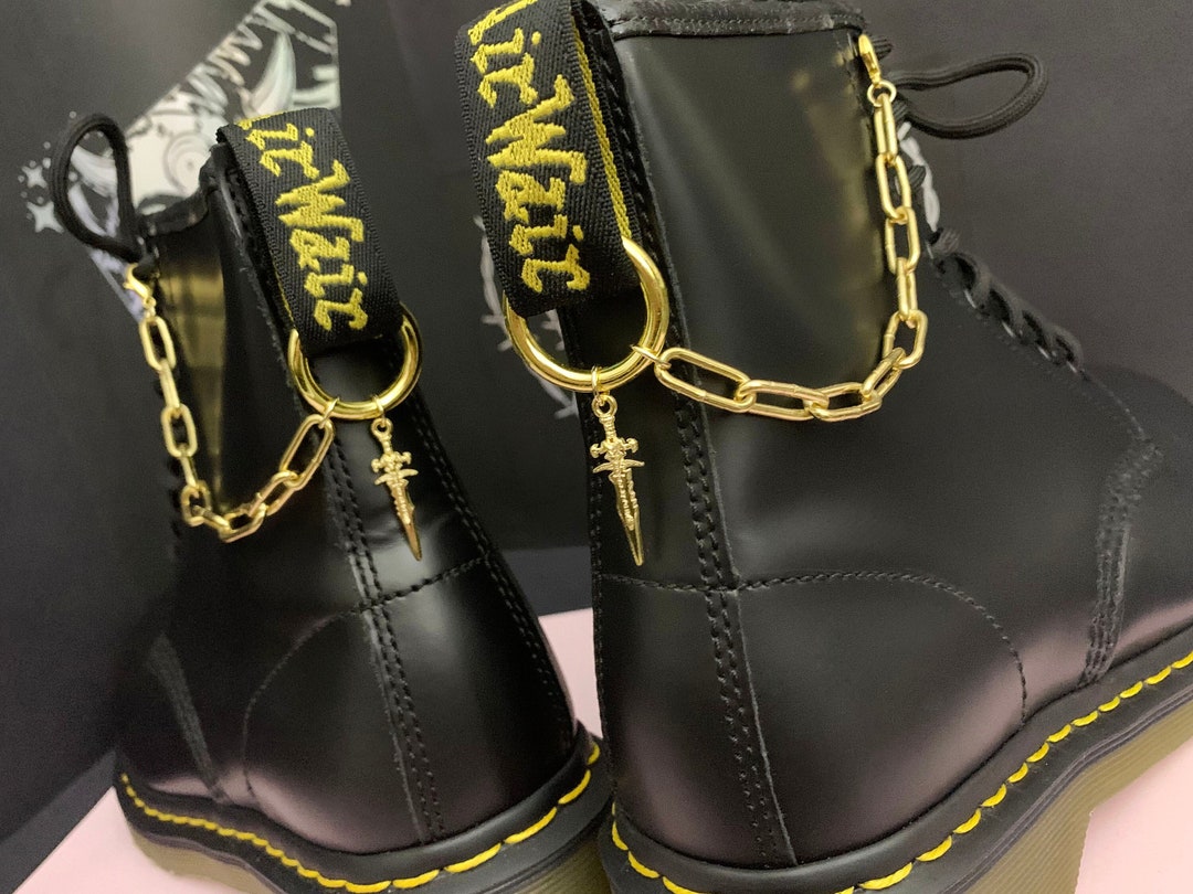 DEVILS DAGGER CHUNKY Gold Shoe Chain Charms, Grunge Boot Charm, Shoe ...