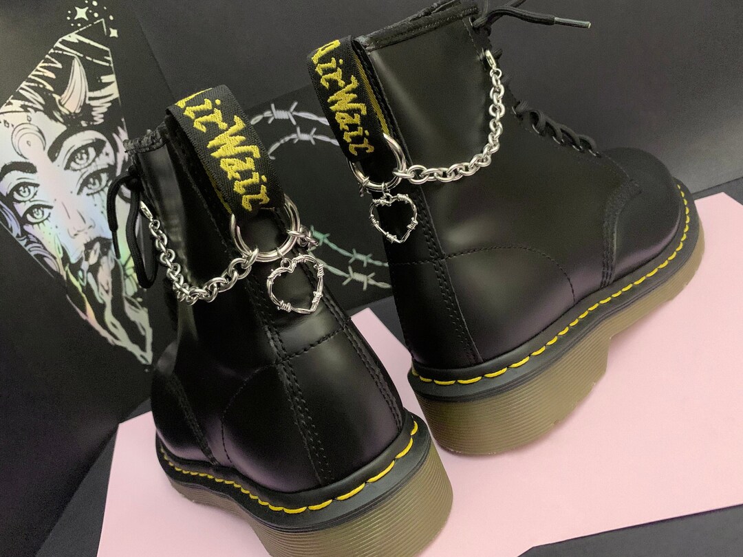 BARBED WIRE HEART Double O Ring Boot Chain Charm, Hardware Grunge Punk ...