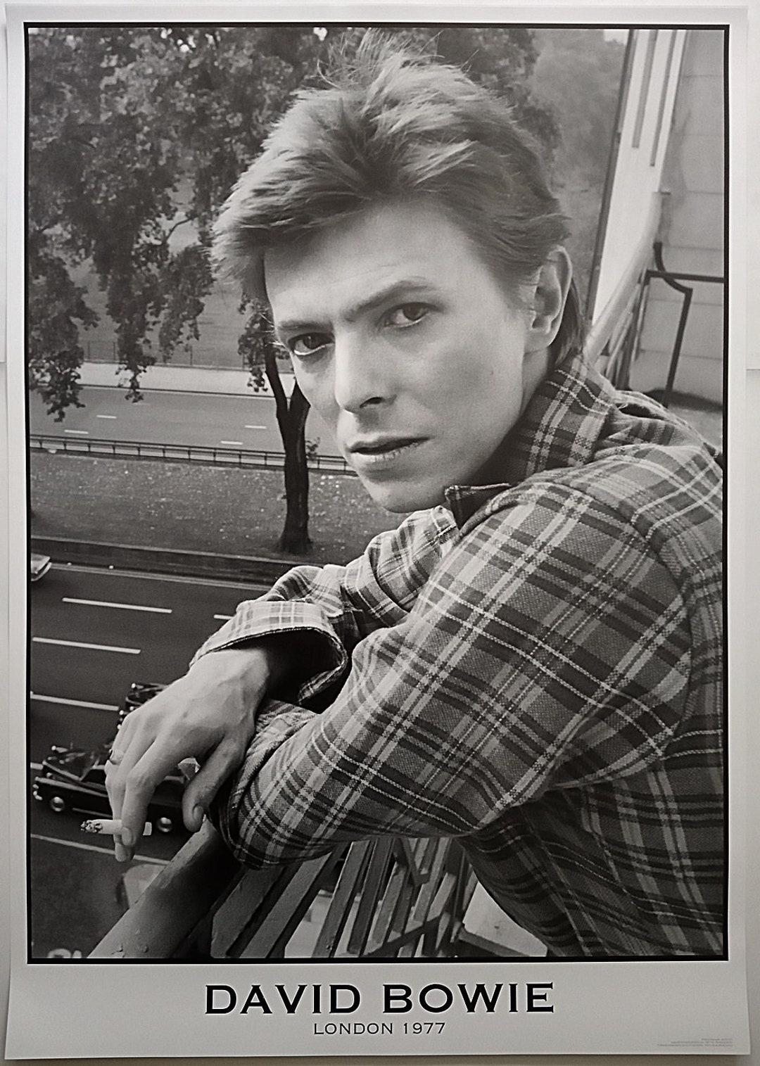 DAVID BOWIE Poster London 1977 Checked Shirt Smoking Heroes Period 33 X ...