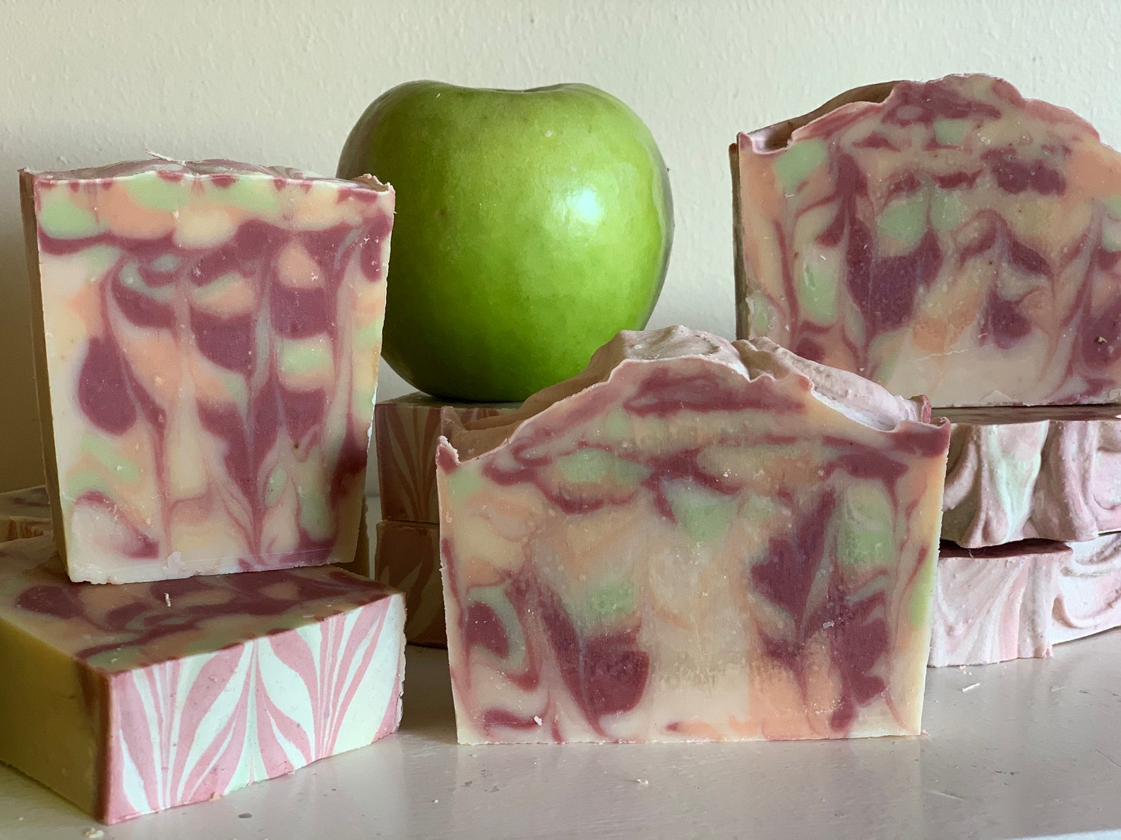 Apple Soap made with real apples and apple cider vinegar | Etsy